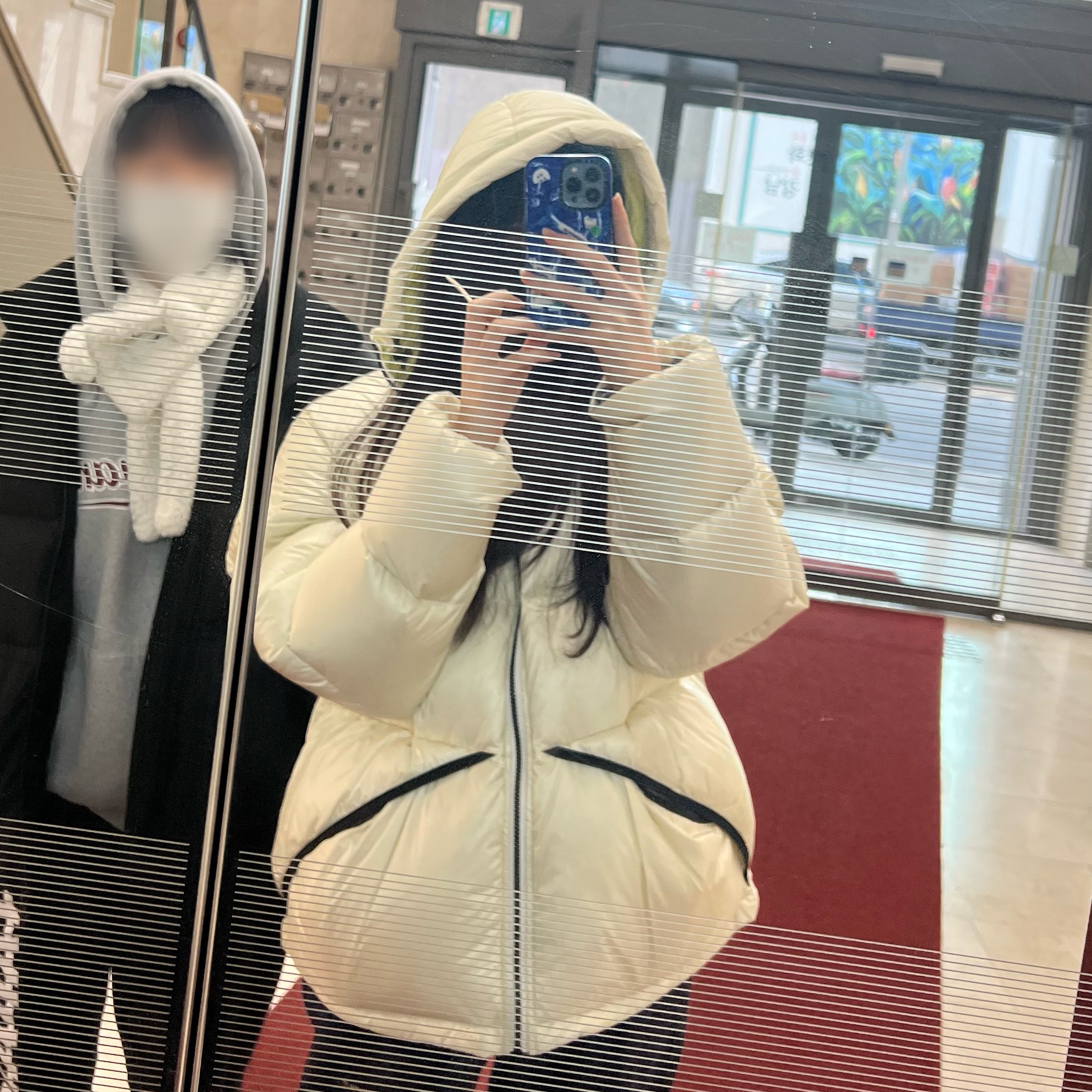 초댕 (@a.c_why) 님의 게시물 | KREAM