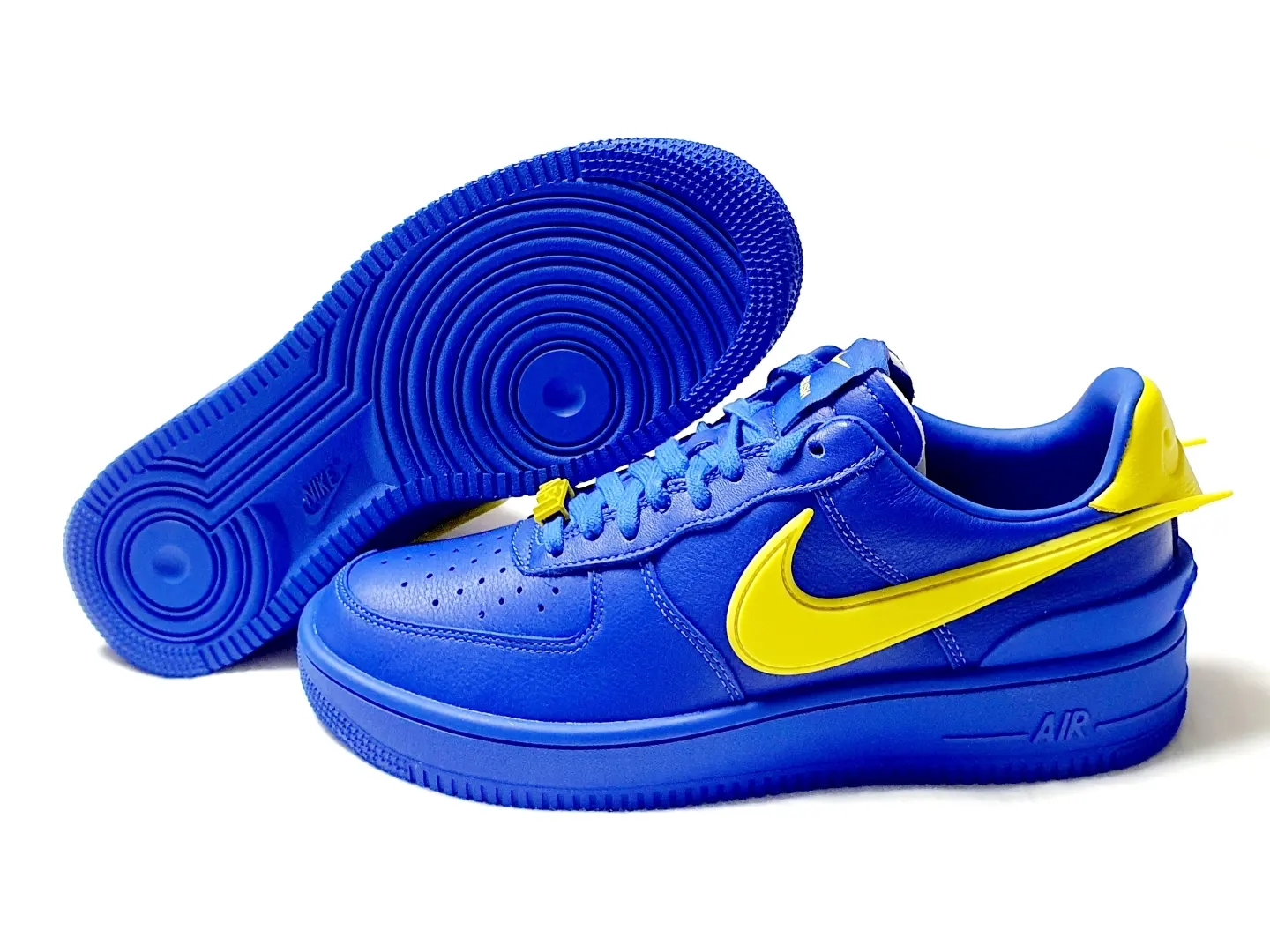 @sneaker_woong (@sneaker_woong) 님의 게시물 | KREAM