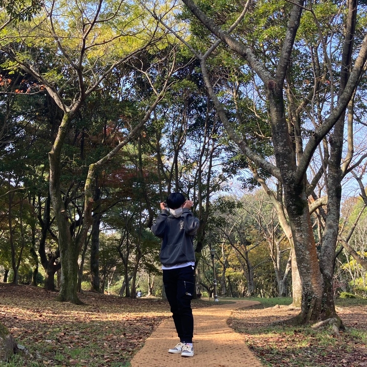 현창 (@hyeon._.9l5) 님의 게시물 | KREAM