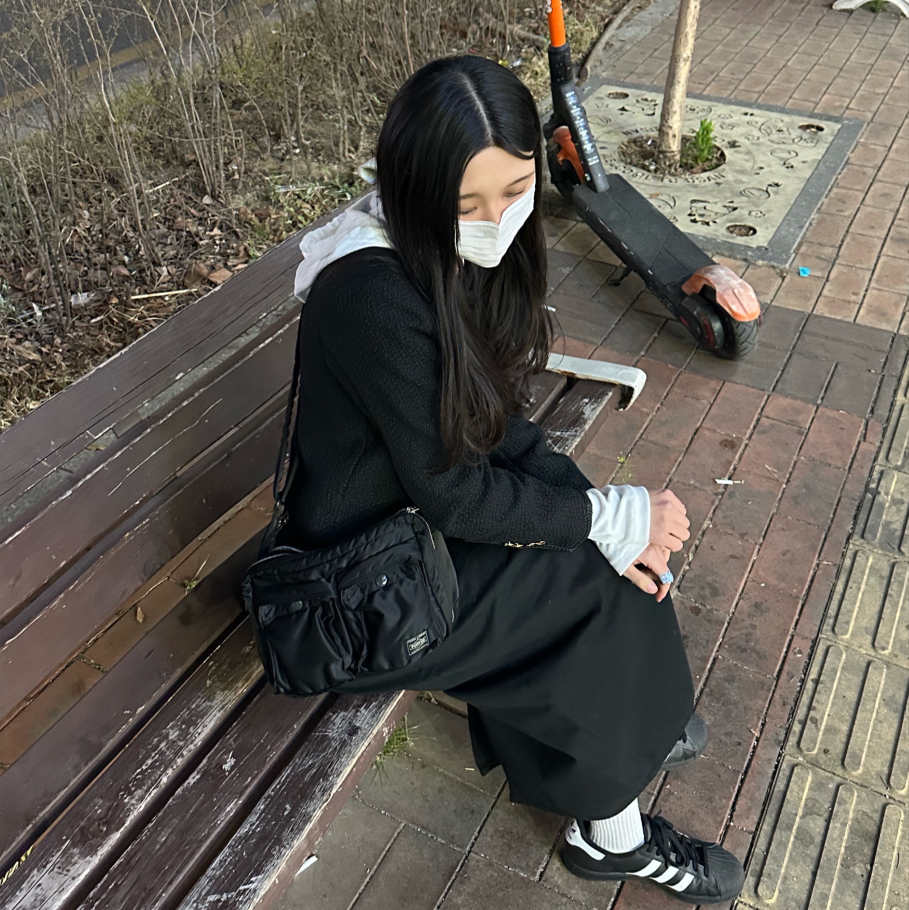 난 즈흐다..해🍥 (@j.hingg) 님의 게시물 | KREAM