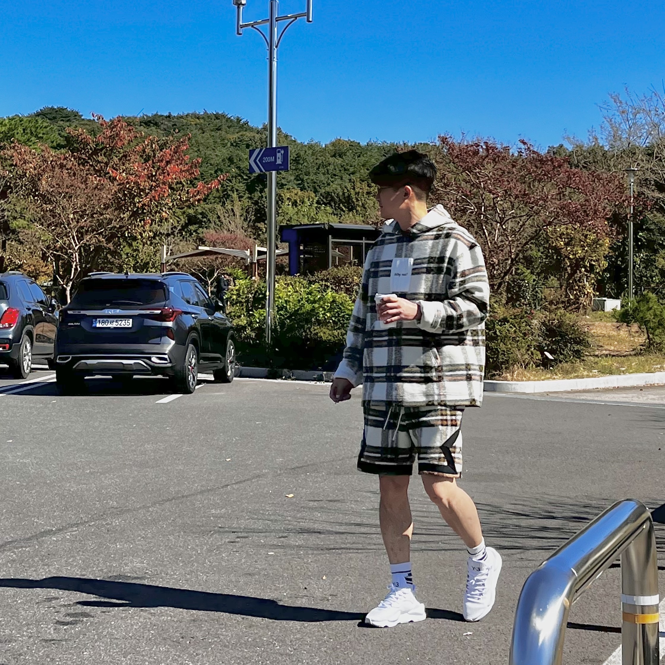 이지 어린이 (@dayfly) 님의 게시물 | KREAM