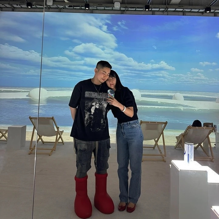 Y.M.Y (@y_moon_y) 님의 게시물 | KREAM