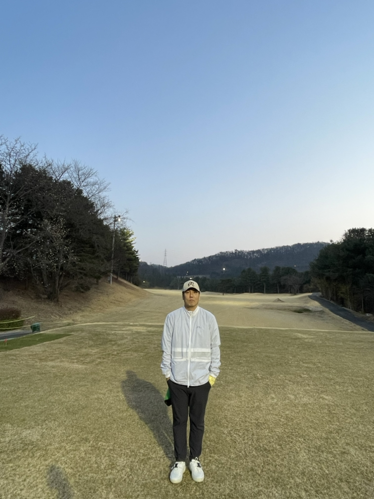 ohwt0930 (@ohwt0930) 님의 게시물 | KREAM