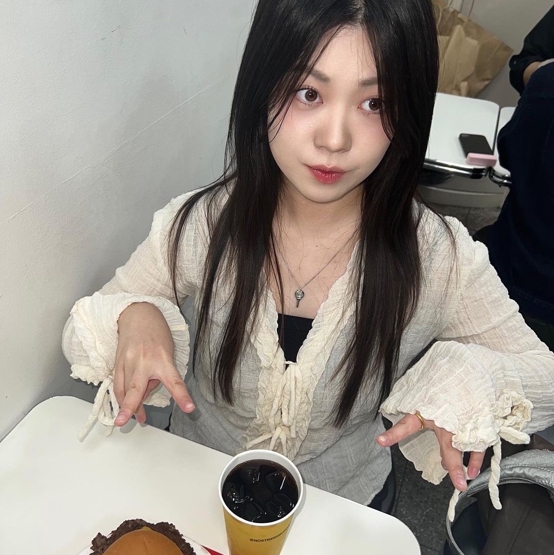 (@collect_any) 님의 게시물 | KREAM