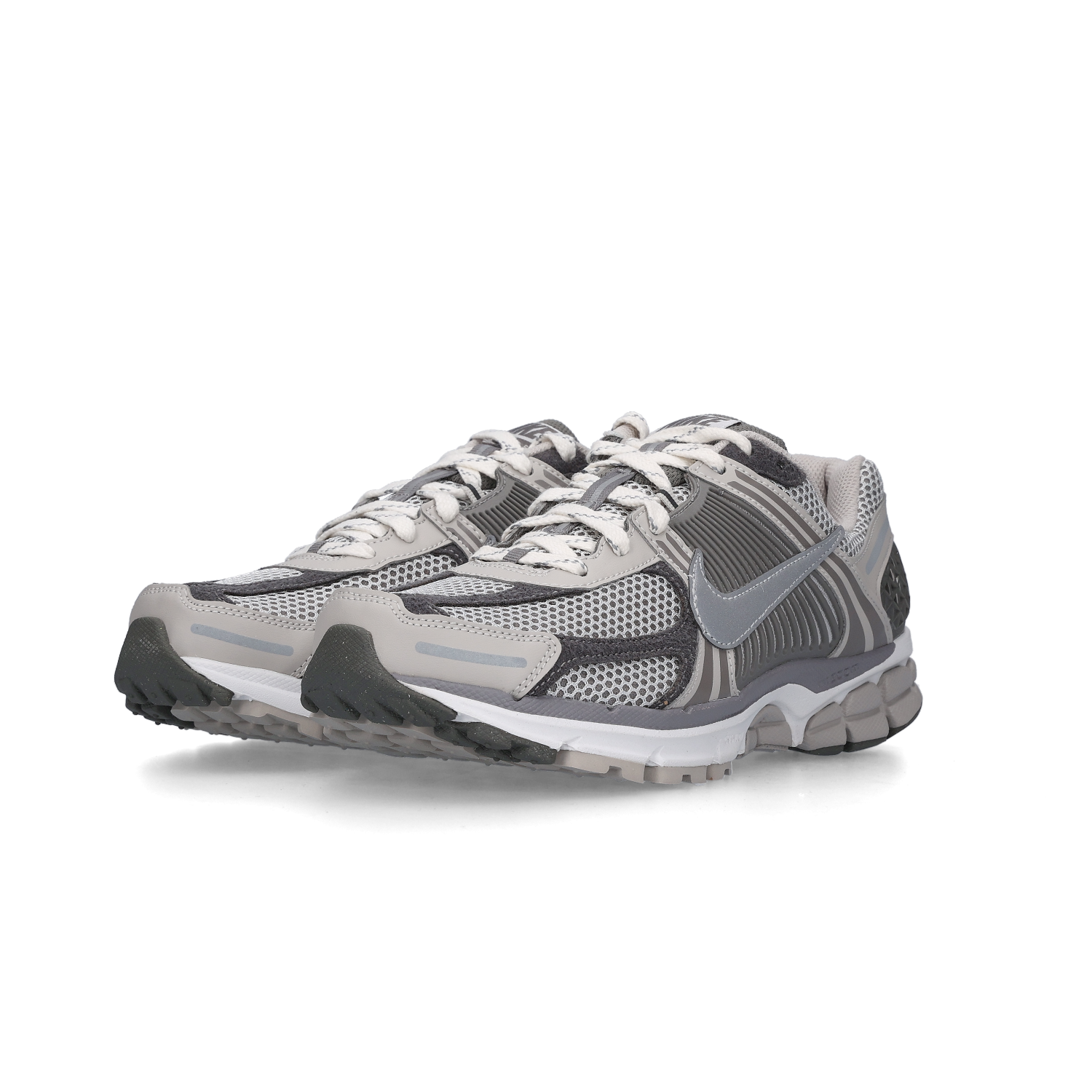 나이키 줌 보메로 5 프리미엄 라이트 아이언 오어 앤 플랫 퓨터 | KREAM