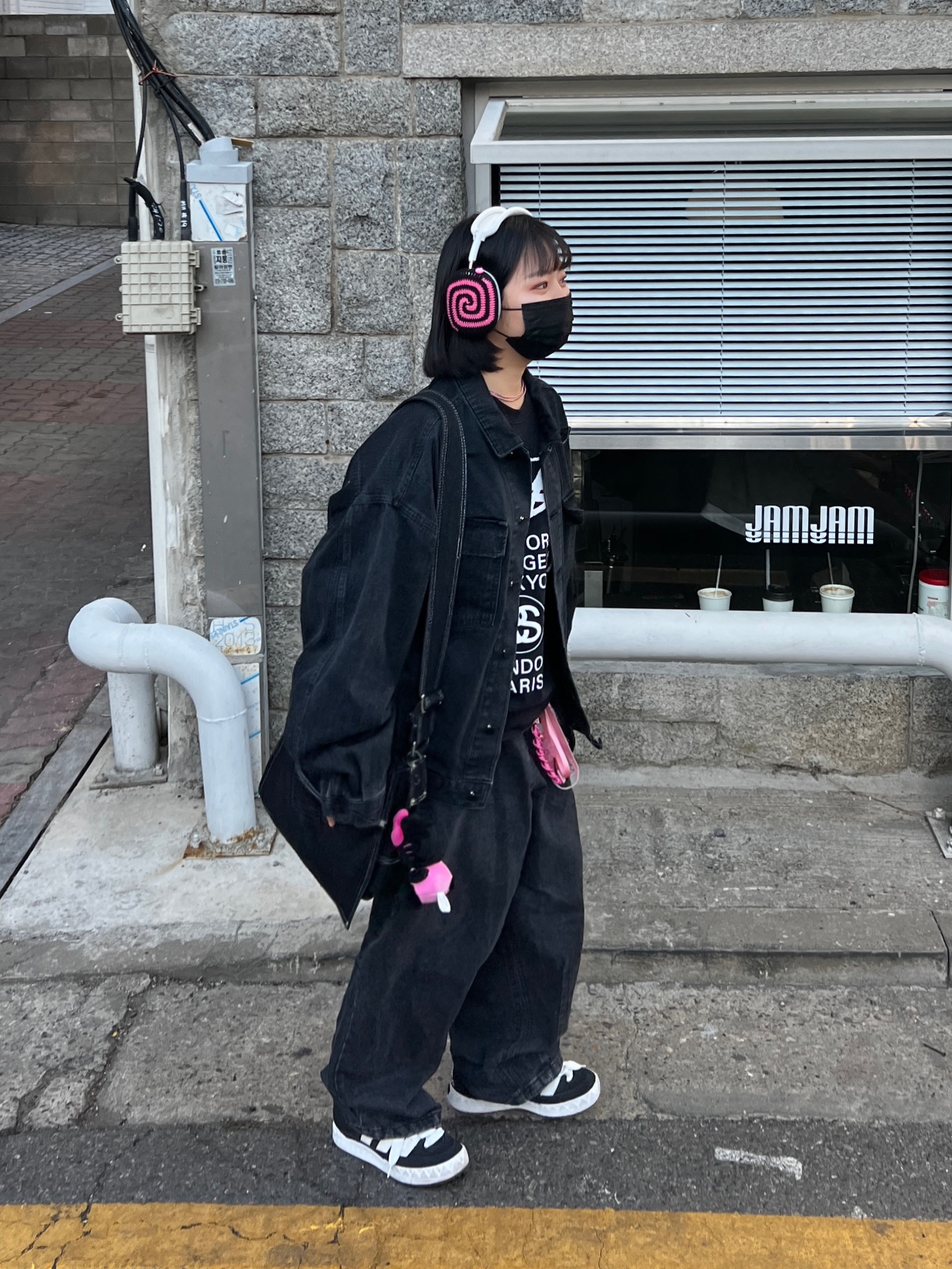 깅단비 (@__sweet.rain_) 님의 게시물 | KREAM