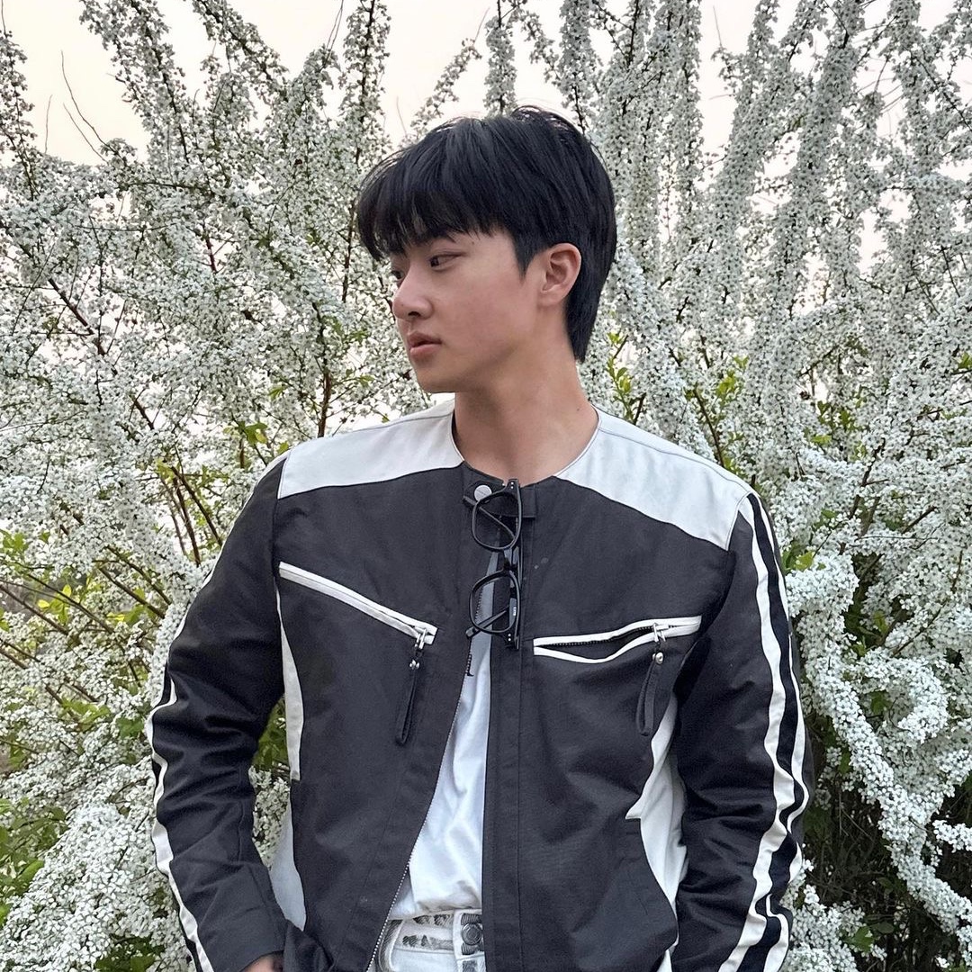 @lam_mini) 님의 게시물 | KREAM