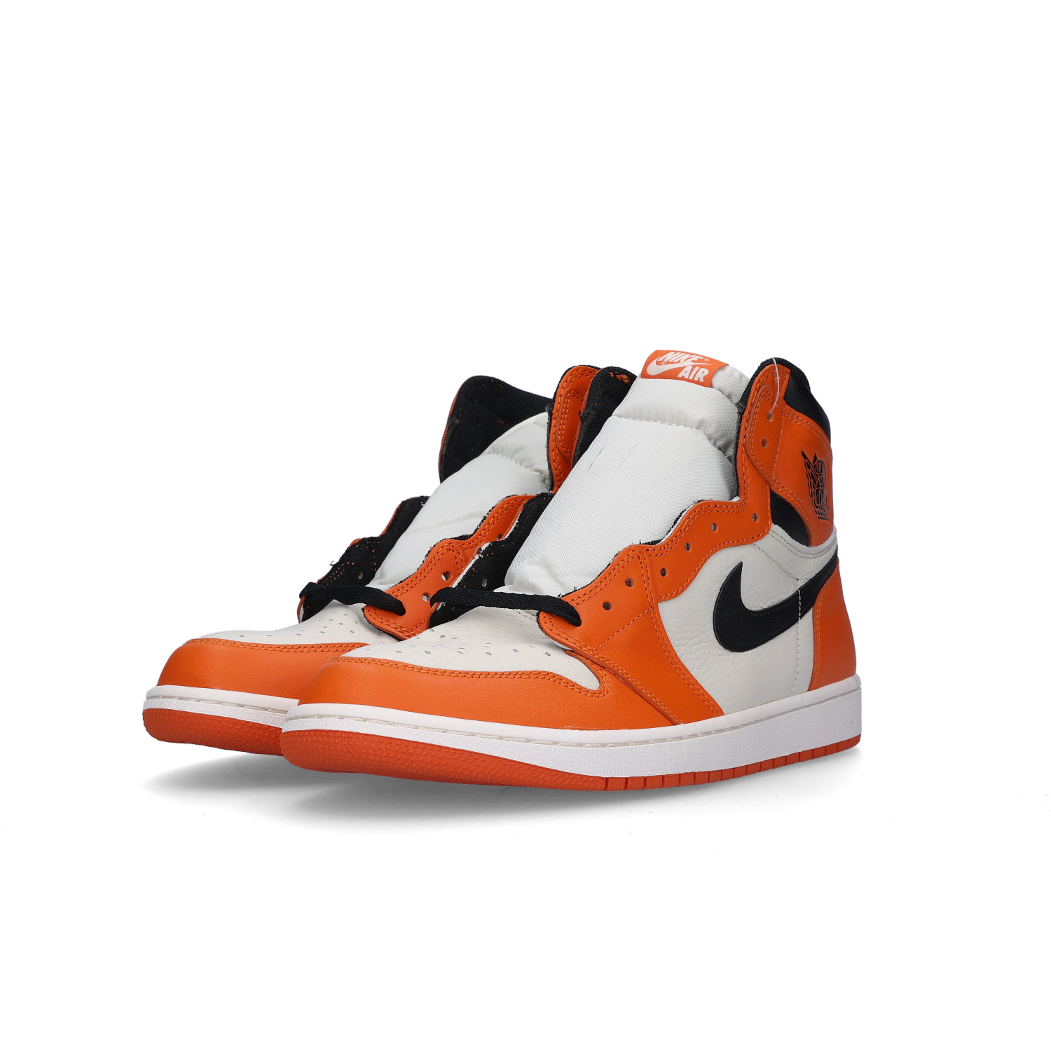 조던 1 레트로 하이 OG 리버스 쉐터드 백보드 | KREAM