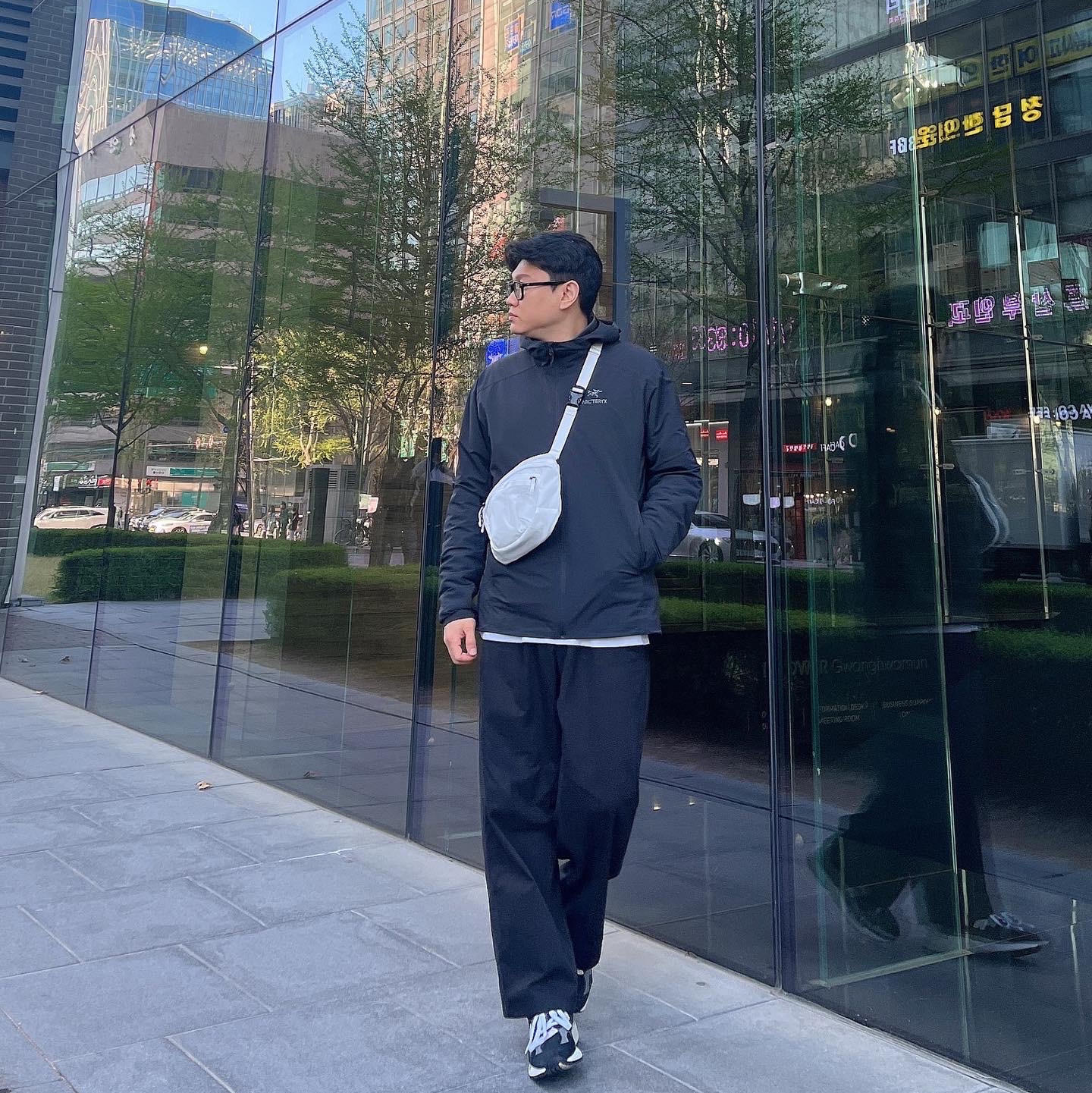 이병윤 (@josh____) 님의 게시물 | KREAM