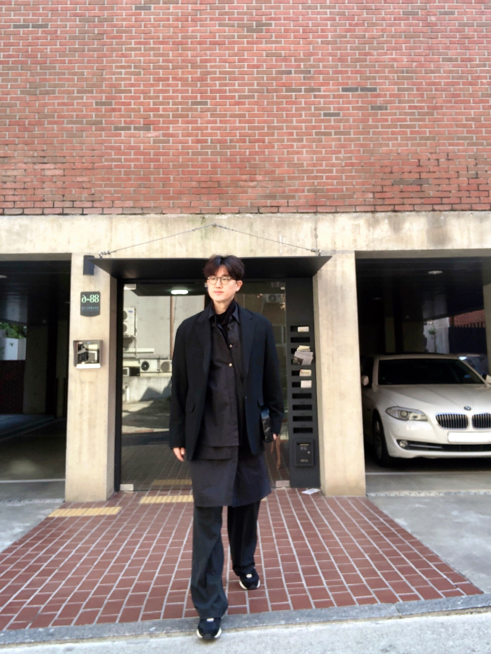 서초동한국신사 (@satin.k) 님의 게시물 | KREAM