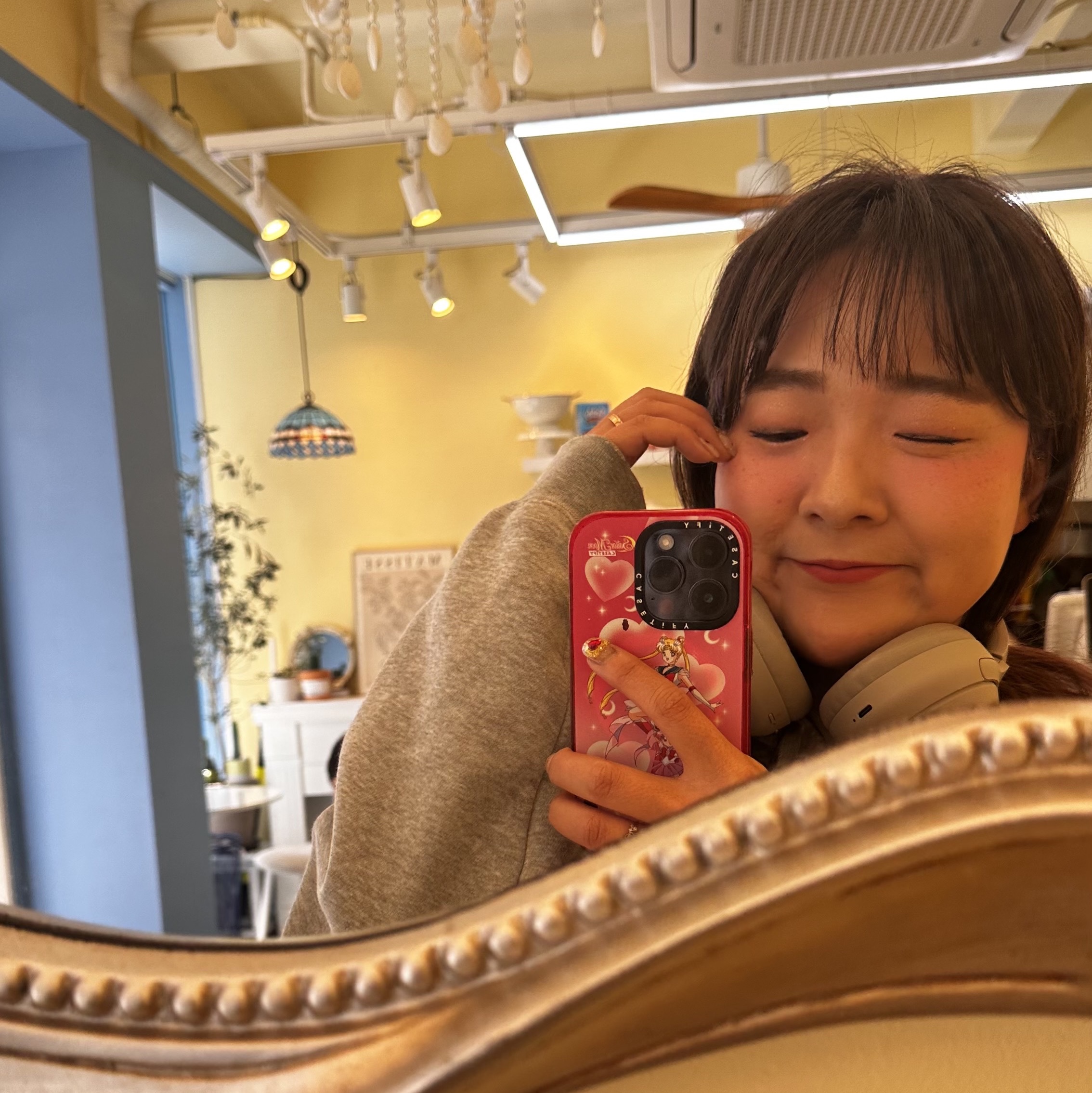 rumii_vely (@rt7wob) 님의 게시물 | KREAM