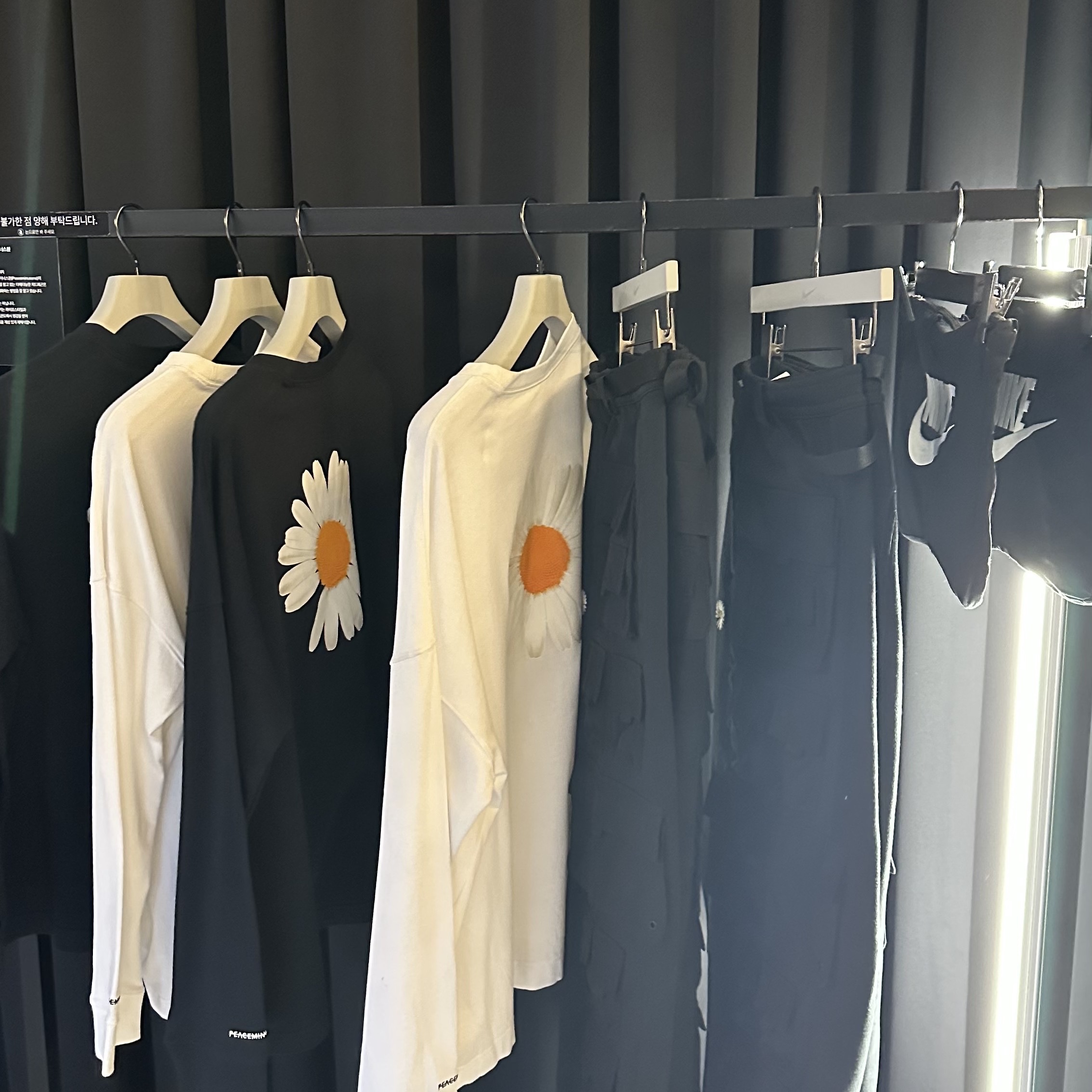 (@love__ya____) 님의 게시물 | KREAM