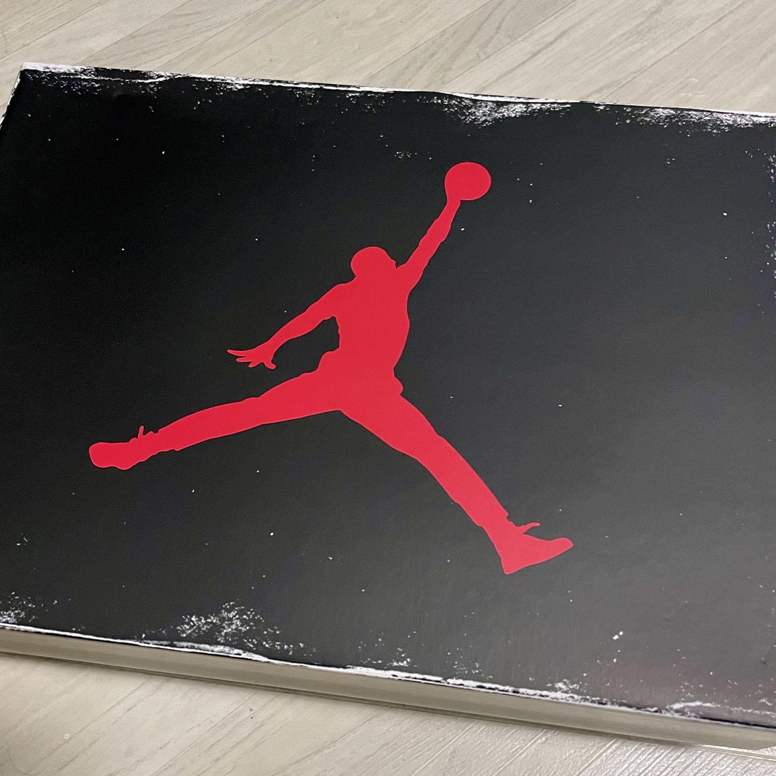 seo (@shyguy) 님의 게시물 | KREAM