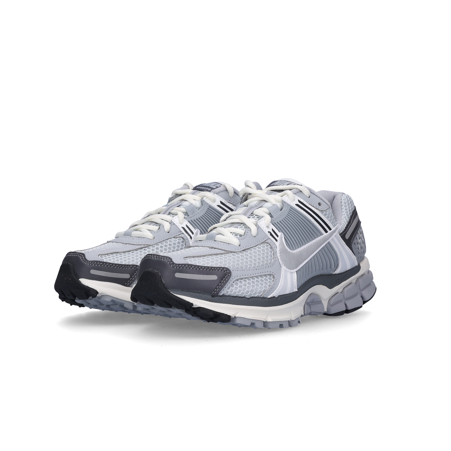 (W) 나이키 줌 보메로 5 퓨어 플래티넘 메탈릭 실버 | KREAM