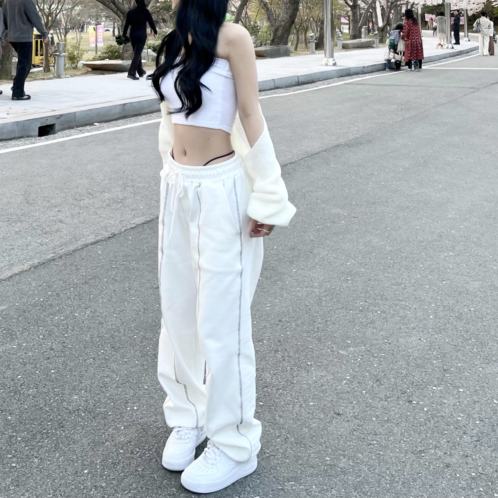 으진 (@elf_uijin) 님의 게시물 | KREAM