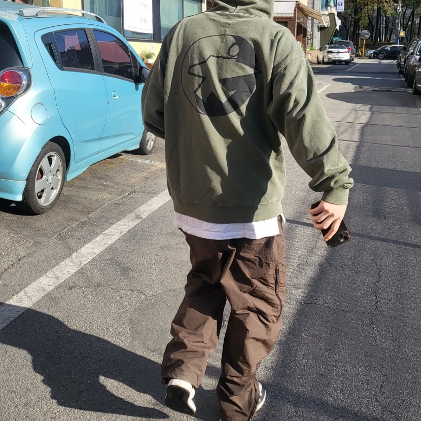 (@goodvibesonlyy) 님의 게시물 | KREAM