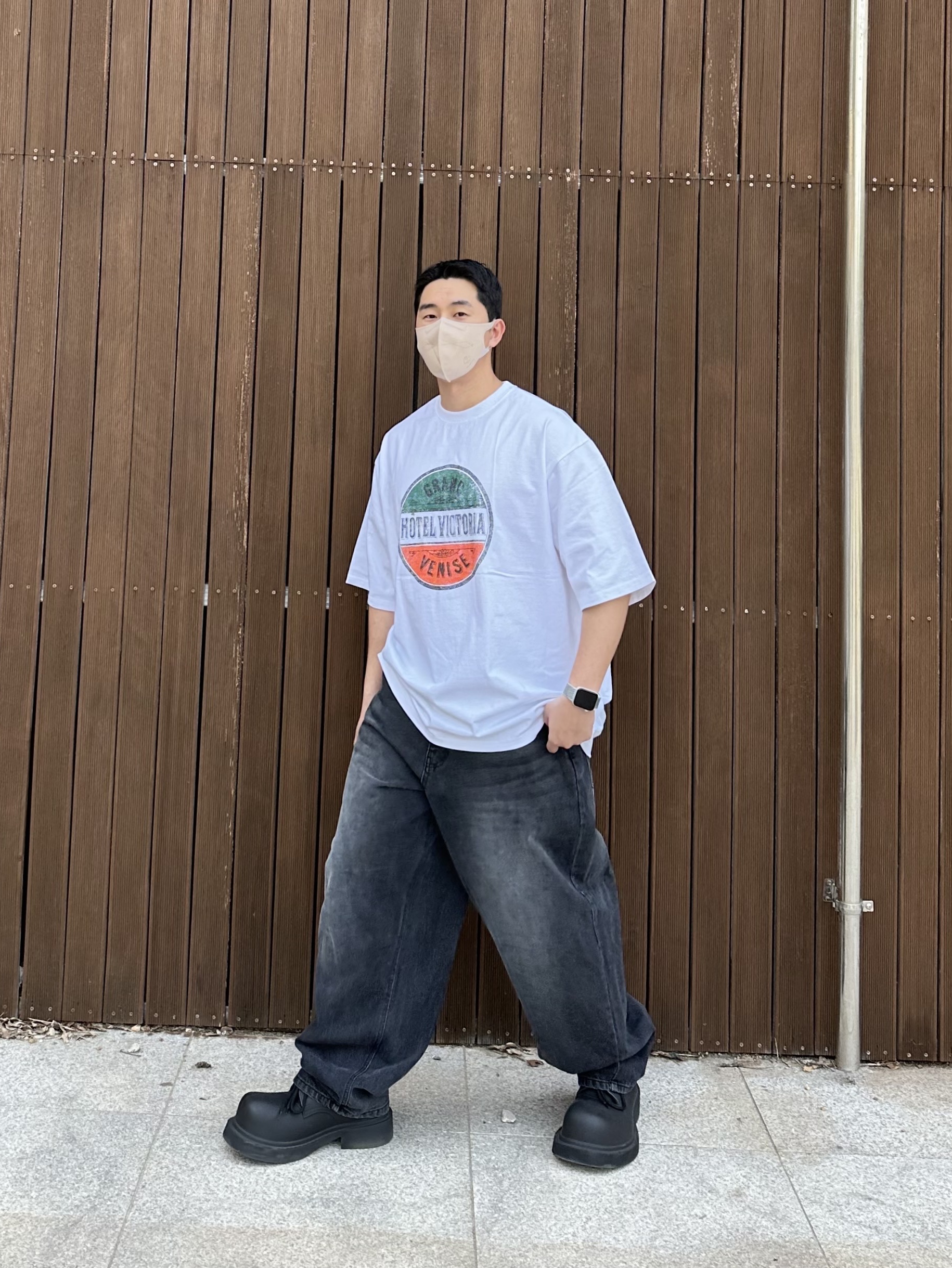 🚶🏻 (@phw55) 님의 게시물 | KREAM