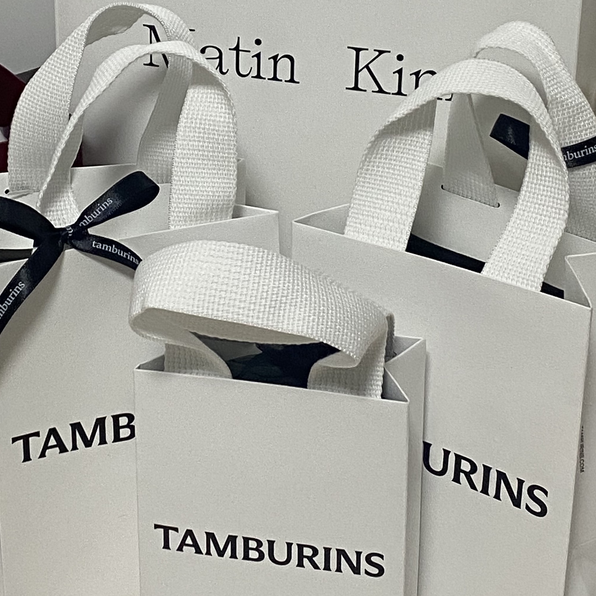 은유 (@8maintenance8) 님의 게시물 | KREAM