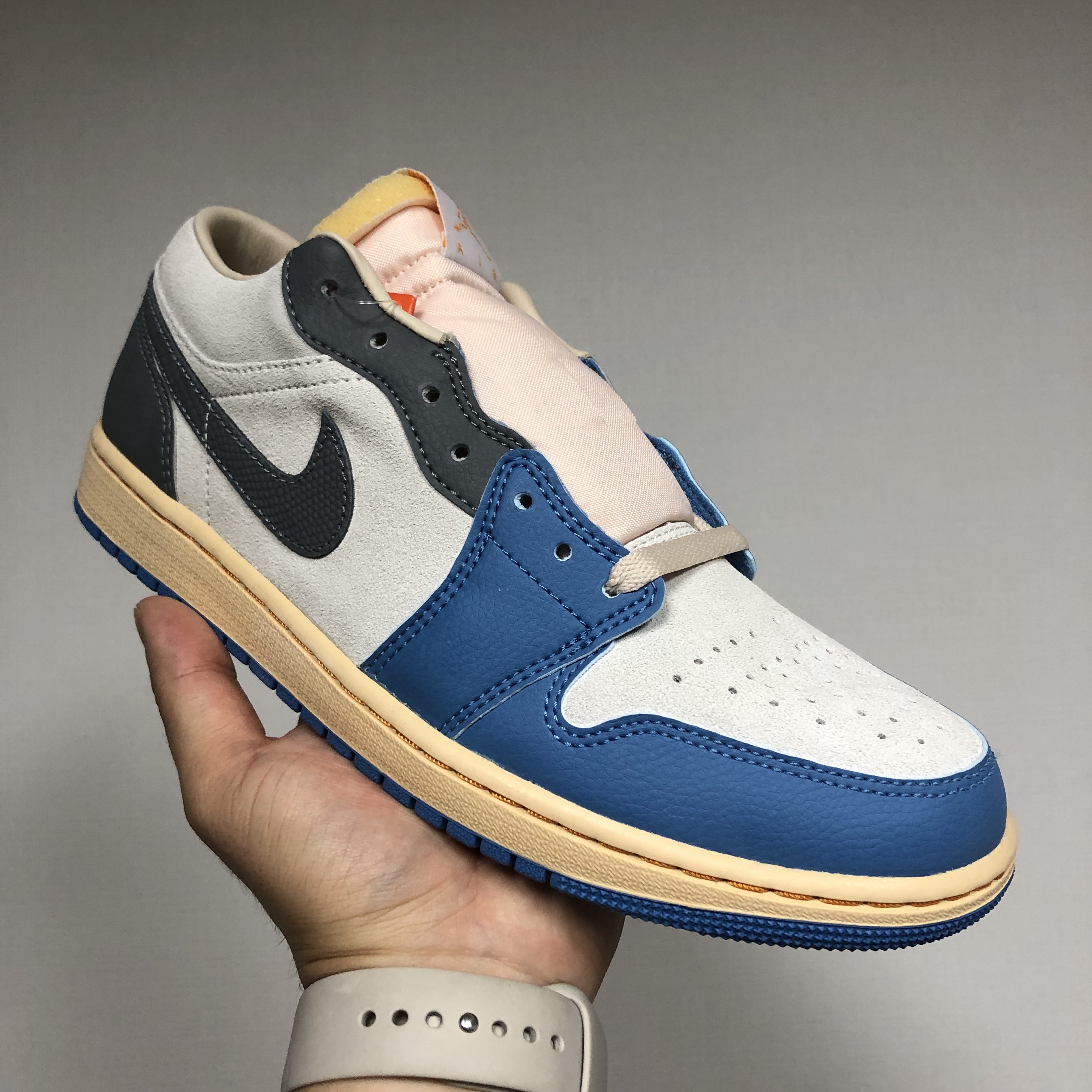 주 (@jabosis_kream) 님의 게시물 | KREAM