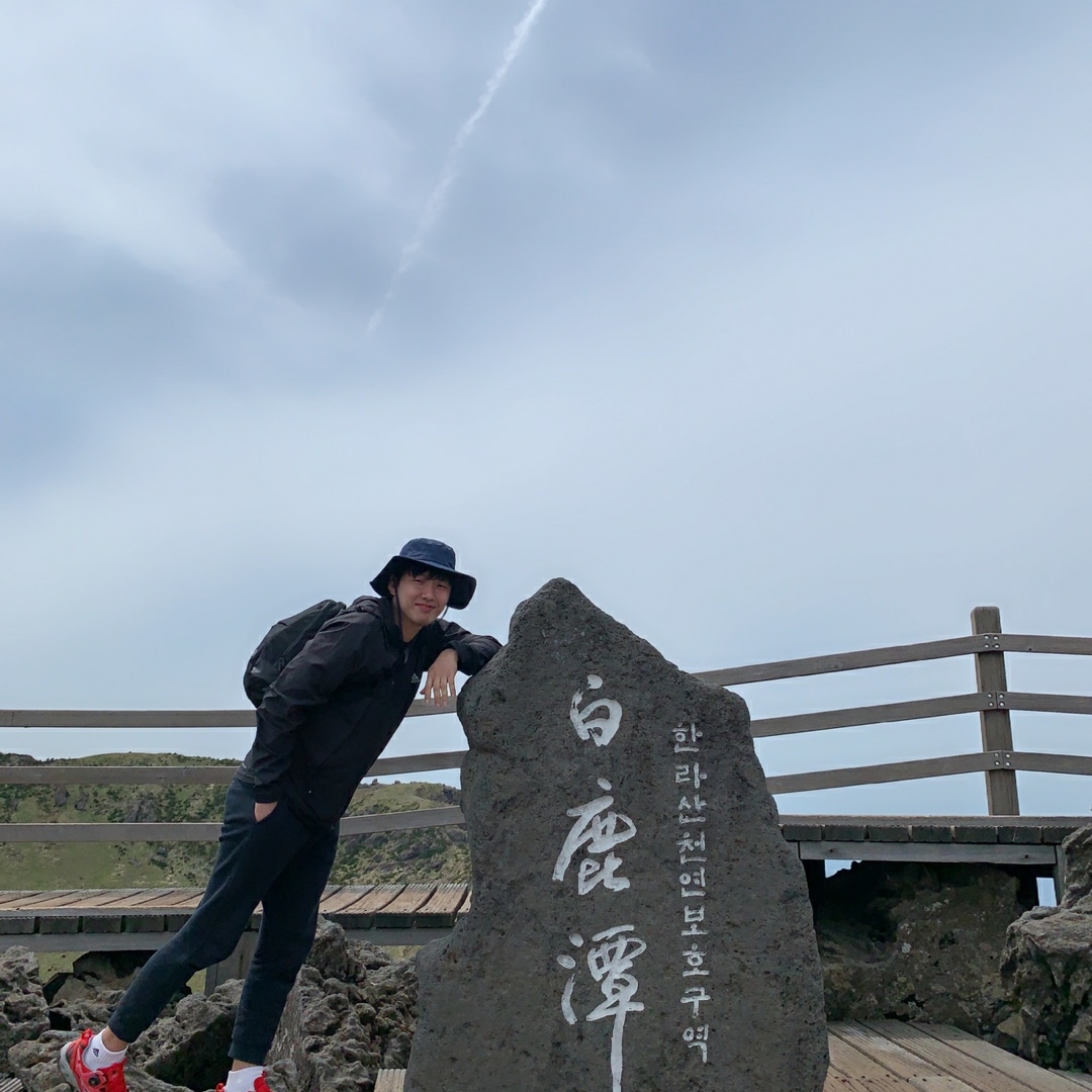 정훈. (@chicyoo) 님의 게시물 | KREAM