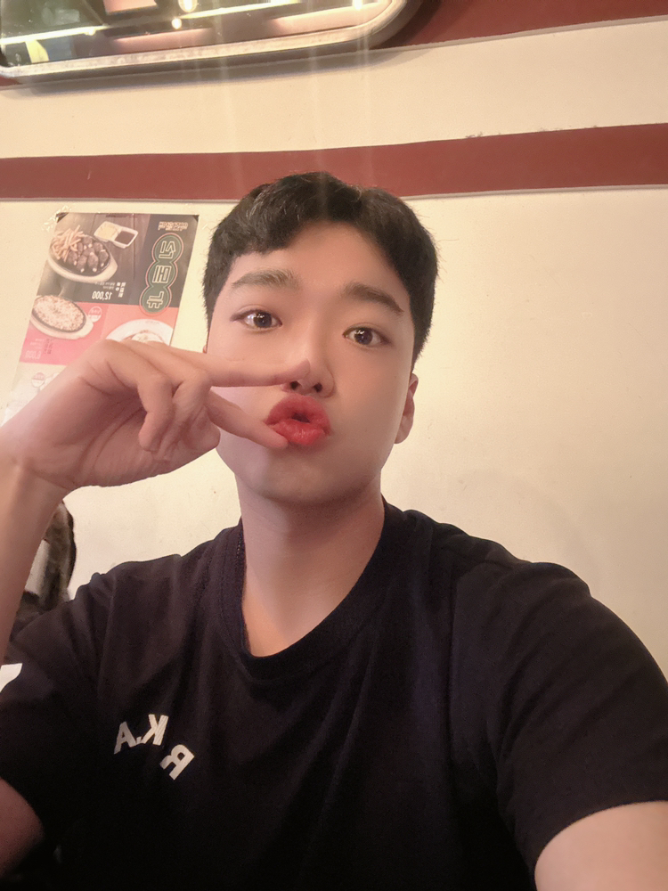 노엘 (@koo_n_l) 님의 게시물 | KREAM