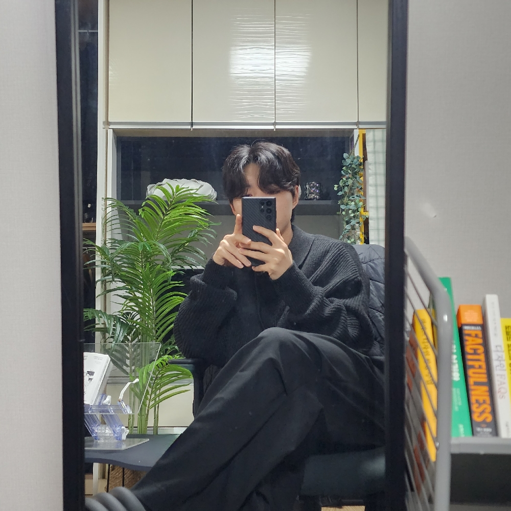 한용박 (@han_y2) 님의 게시물 | KREAM