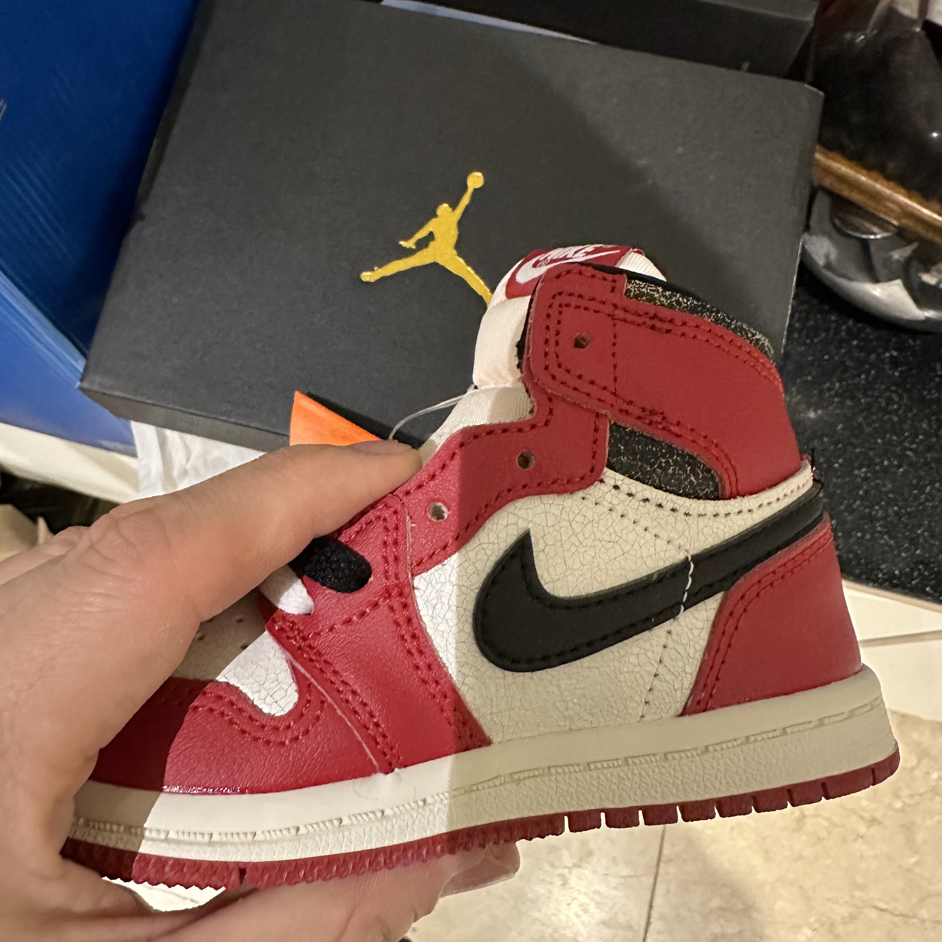 ps40040 (@sampark1113) 님의 게시물 | KREAM