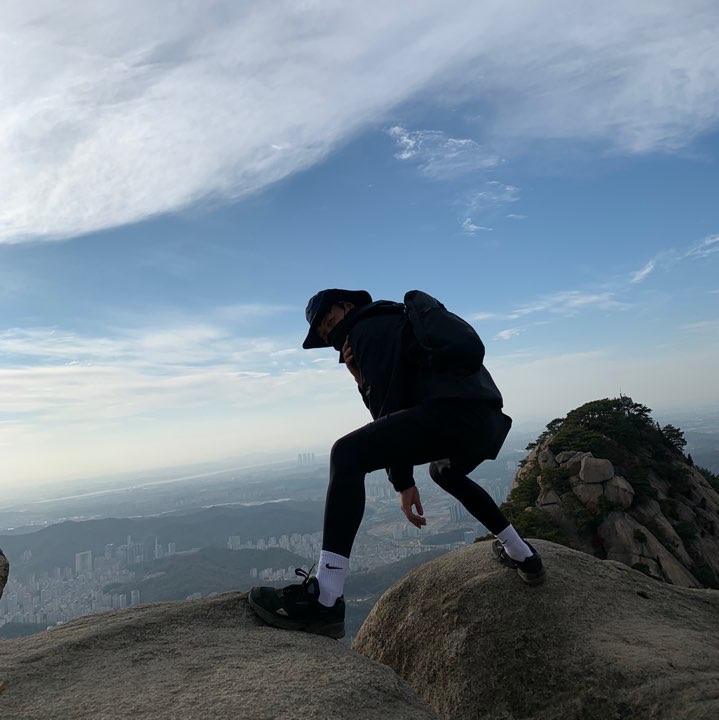 정훈. (@chicyoo) 님의 게시물 | KREAM