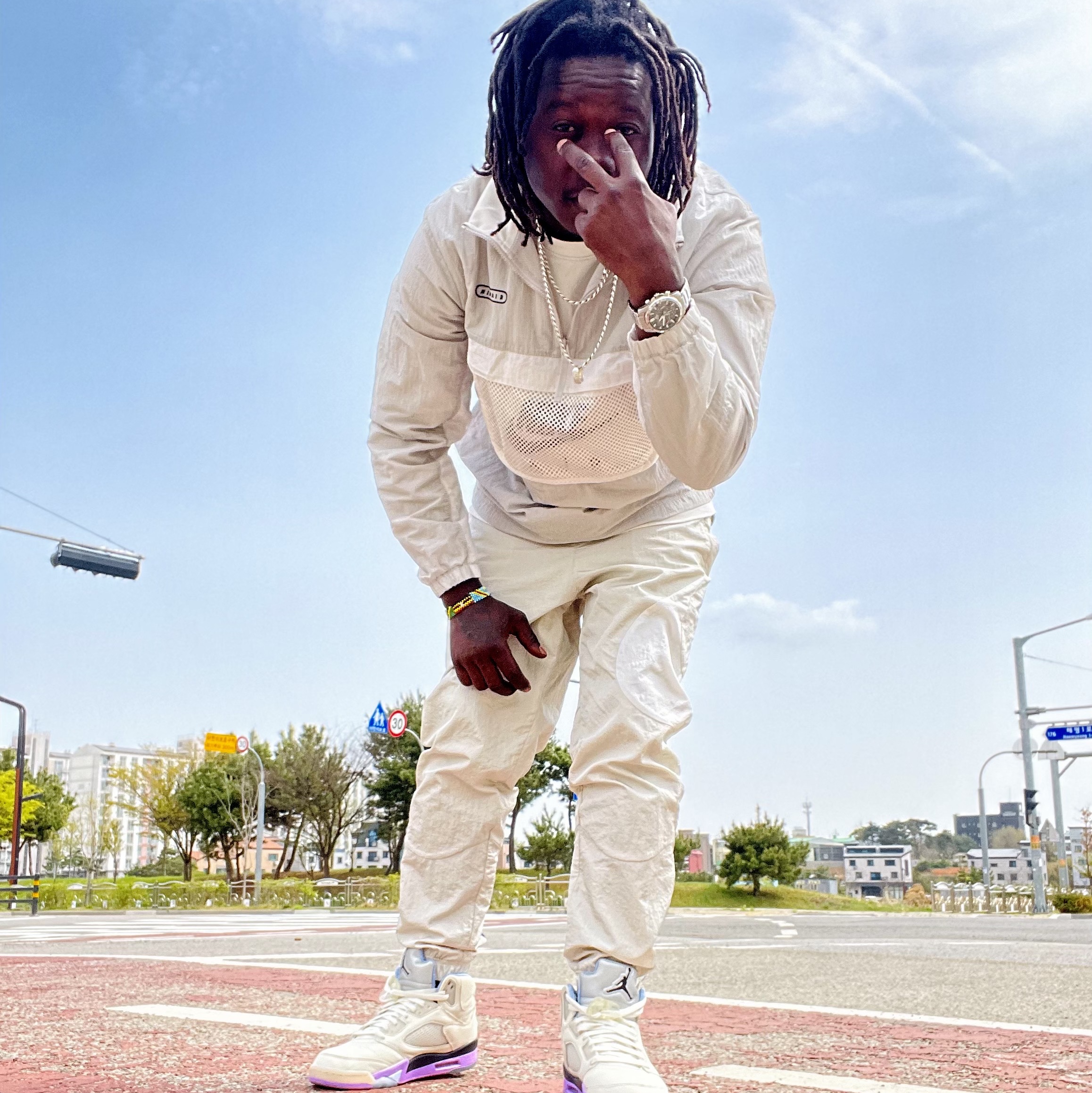 Blak_levi (@blaknature) 님의 게시물 | KREAM