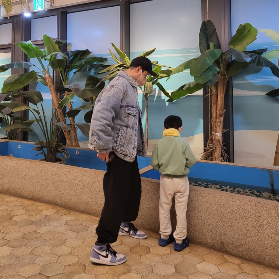 리뷰쓰는게 취미인 후기왕 (@review_king) 님의 게시물 | KREAM