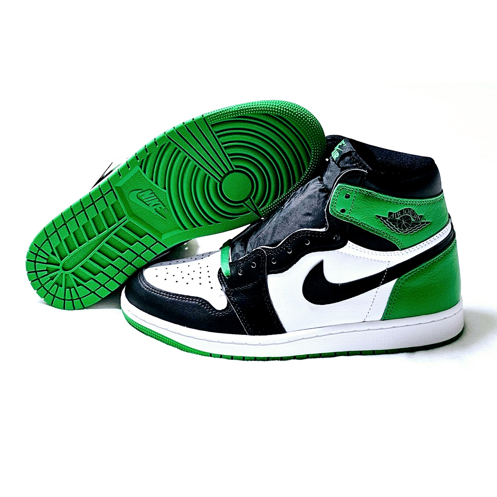 @sneaker_woong (@sneaker_woong) 님의 게시물 | KREAM