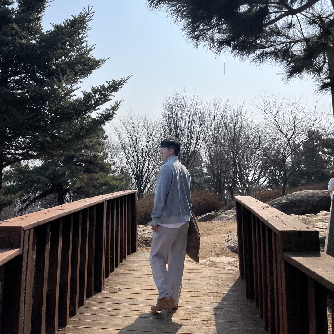 아무무 (@amoomoo) 님의 게시물 | KREAM