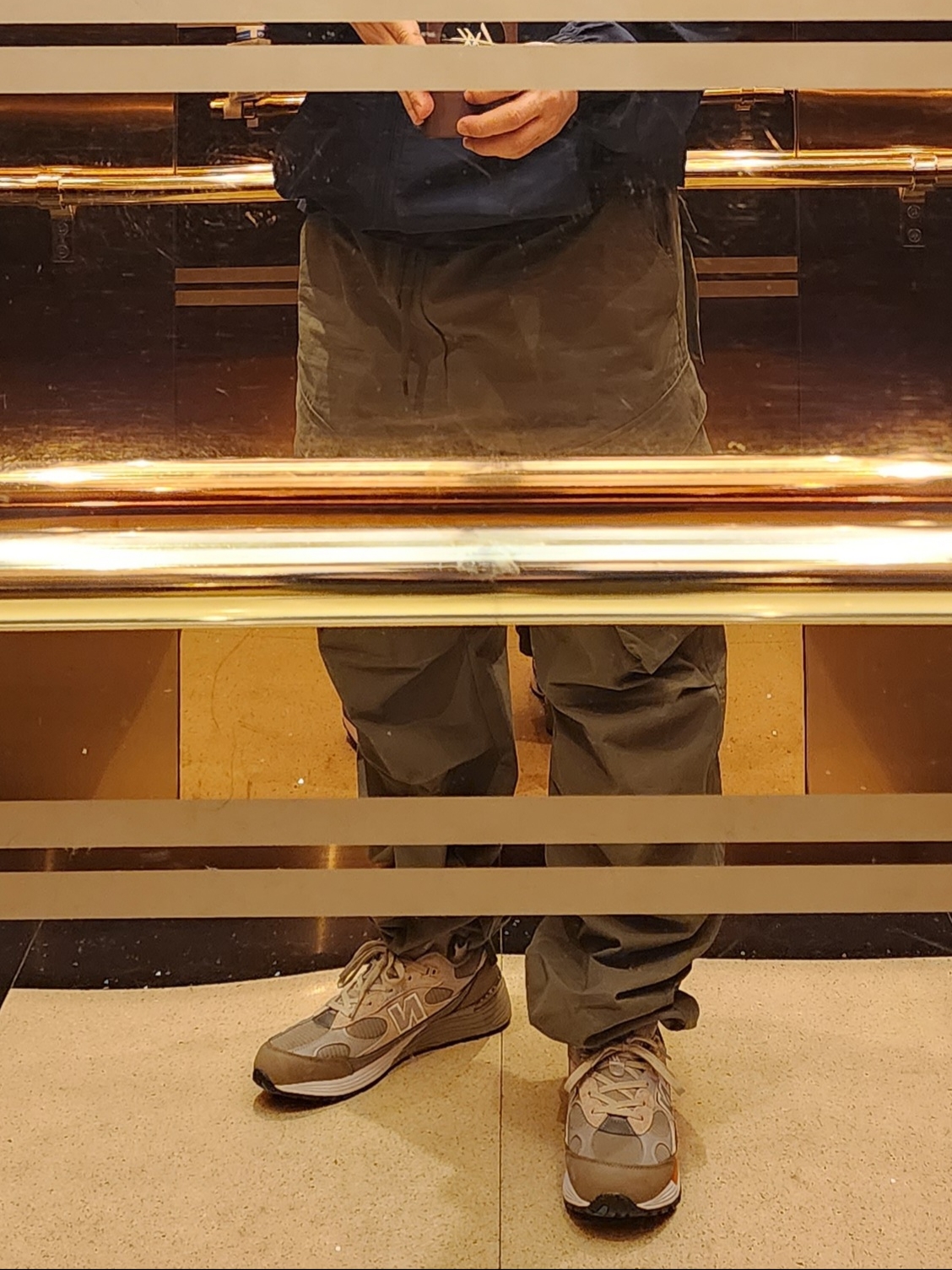 이루야 (@iroo___ya) 님의 게시물 | KREAM