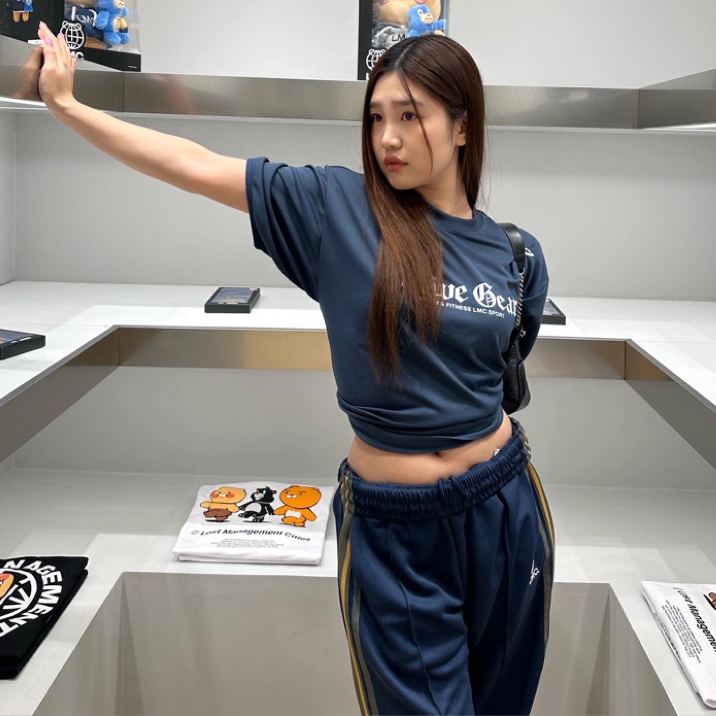 강리안 @_love_rian (@_love_rian) 님의 게시물 | KREAM