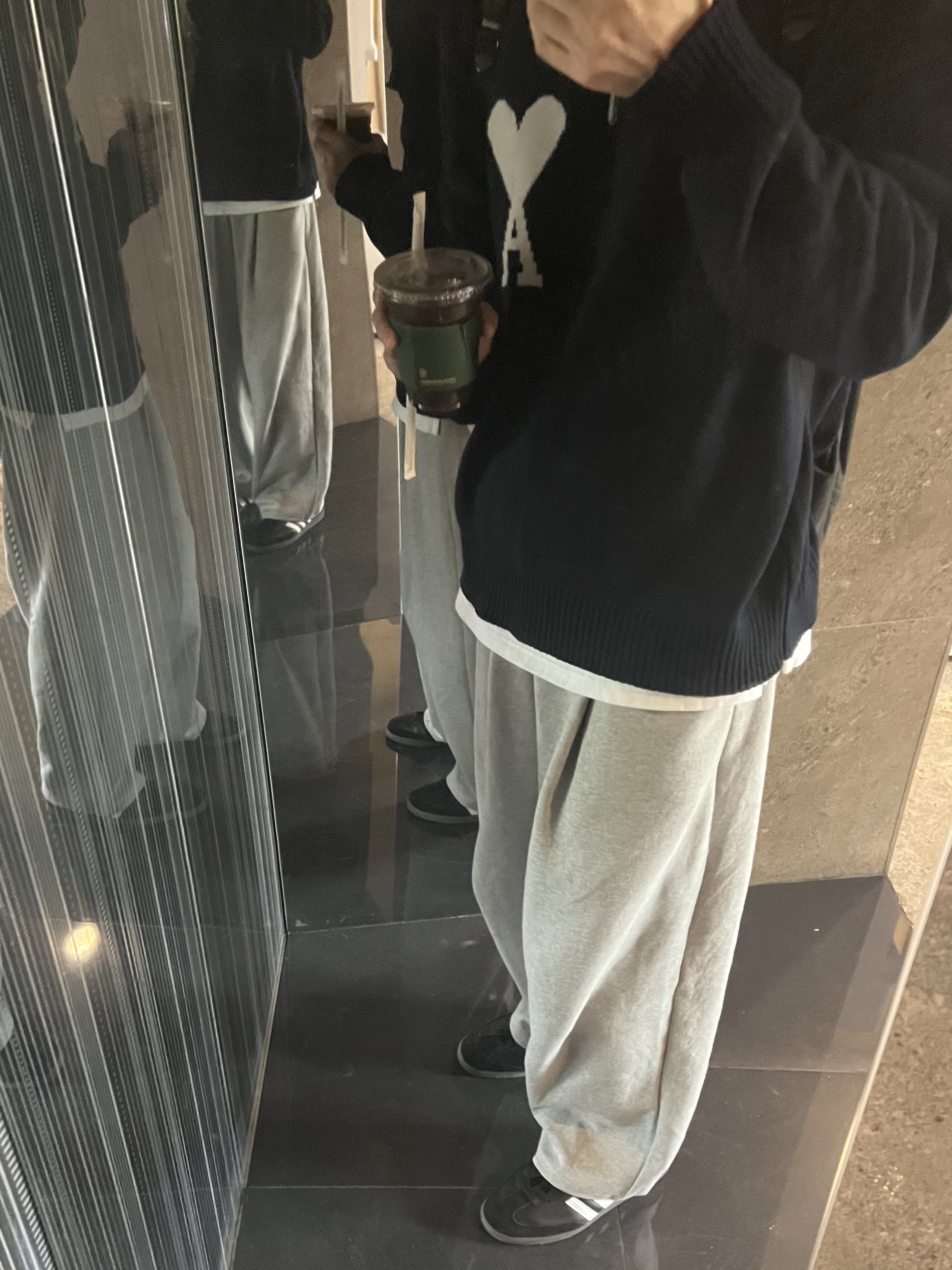 무걸 (@gun_hyun) 님의 게시물 | KREAM