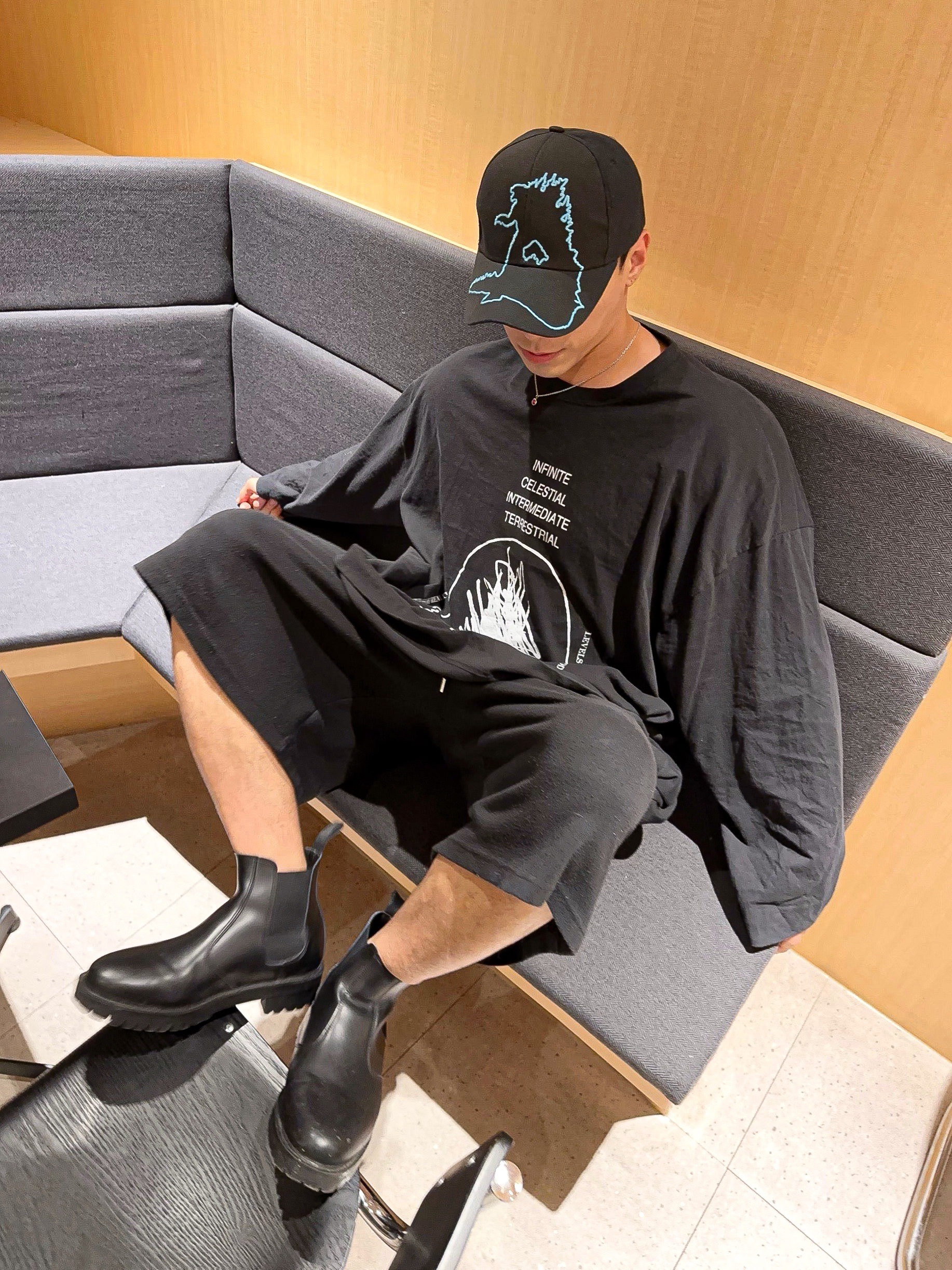 김태중 (@t_____j_) 님의 게시물 | KREAM