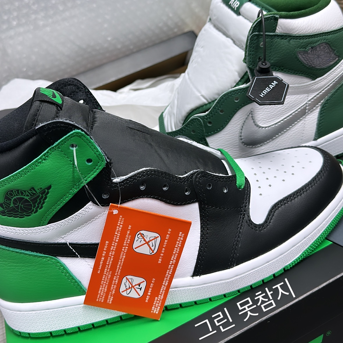 Dylan (@pistonsounds) 님의 게시물 | KREAM