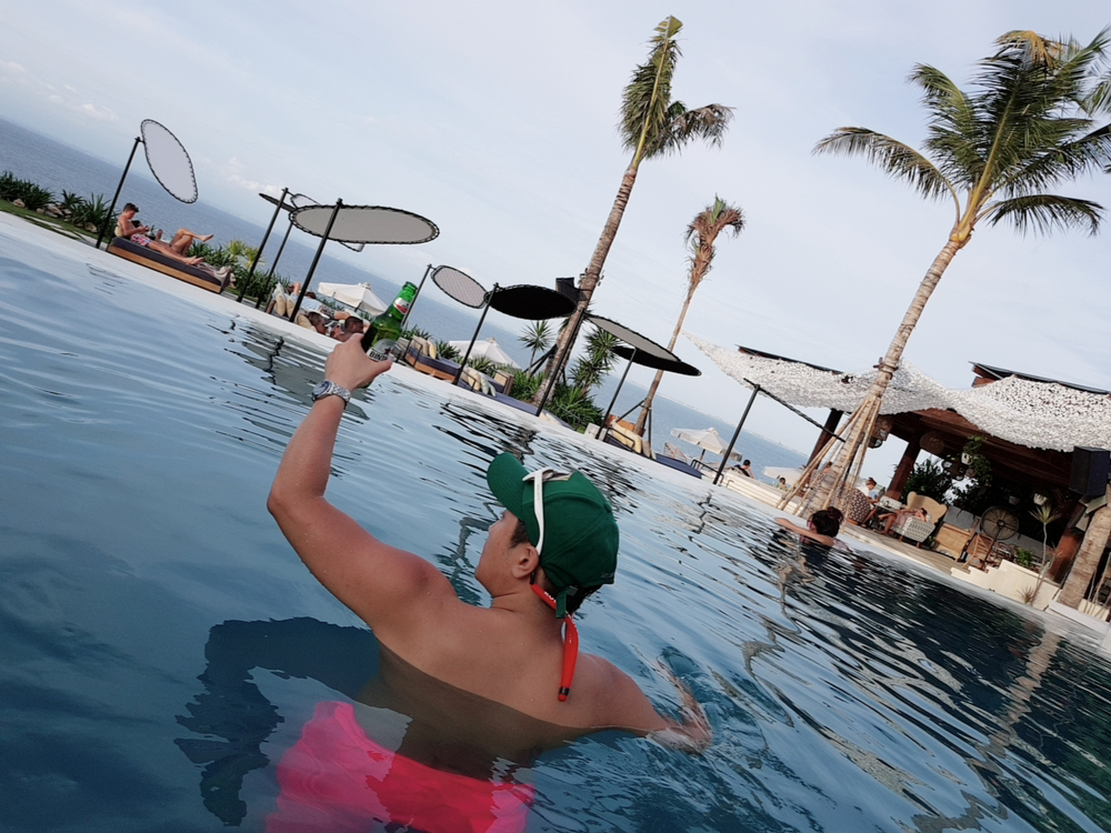 Sean (@7euben) 님의 게시물 | KREAM