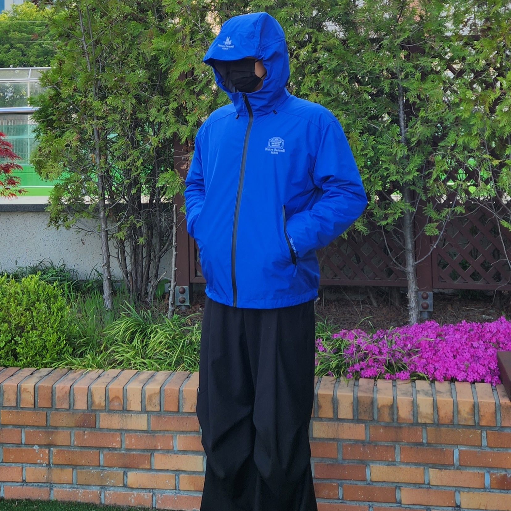 lsotia (@today_of_mine) 님의 게시물 | KREAM