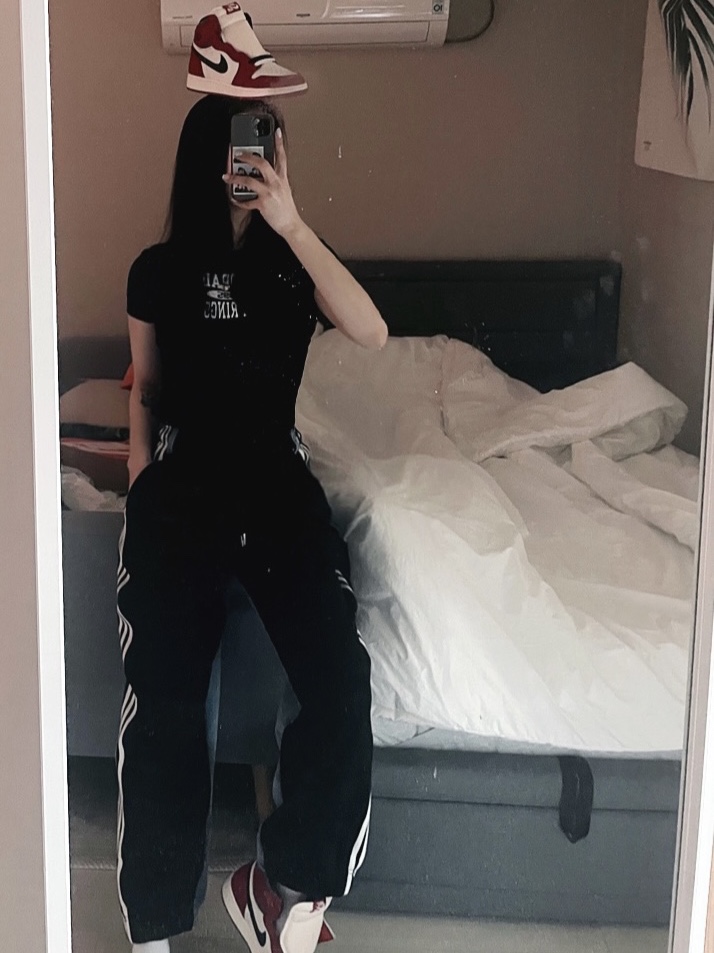 H녀 (@lv.999_o3o) 님의 게시물 | KREAM