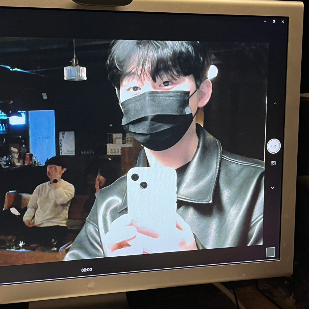 baeziinx (@lwkzx) 님의 게시물 | KREAM