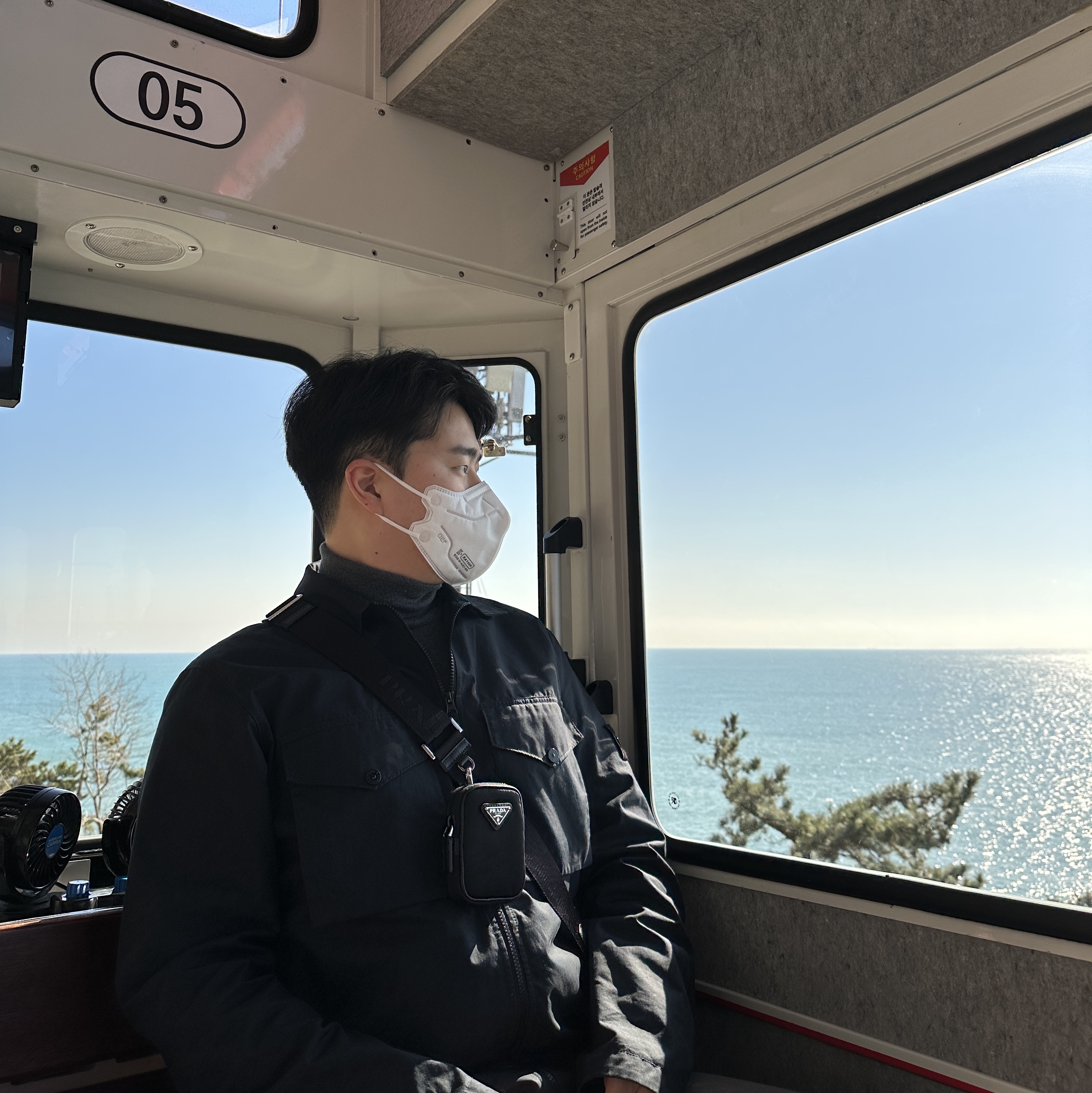 asdf2766 (@19dx2t) 님의 게시물 | KREAM