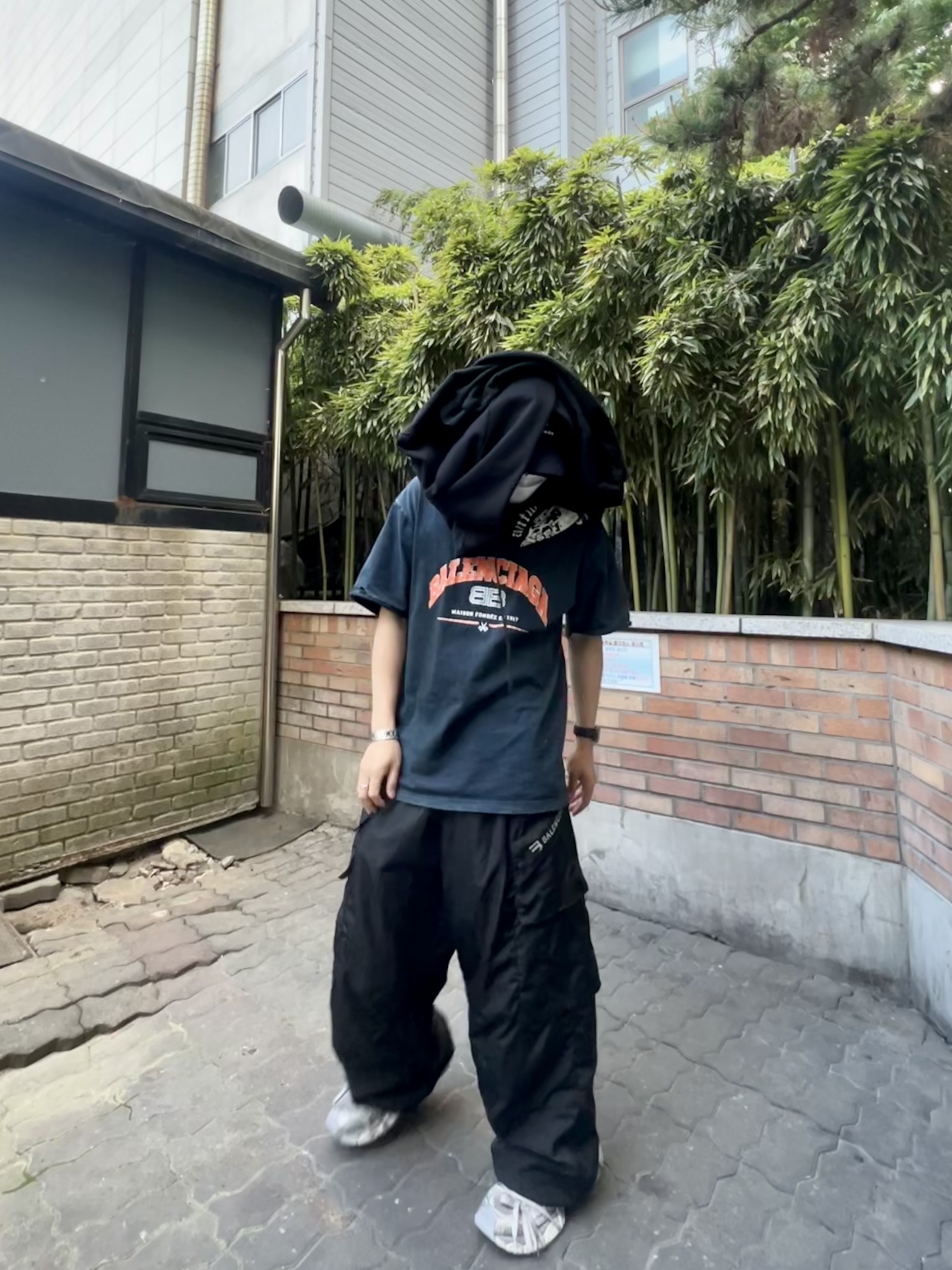 junns (@junns) 님의 게시물 | KREAM