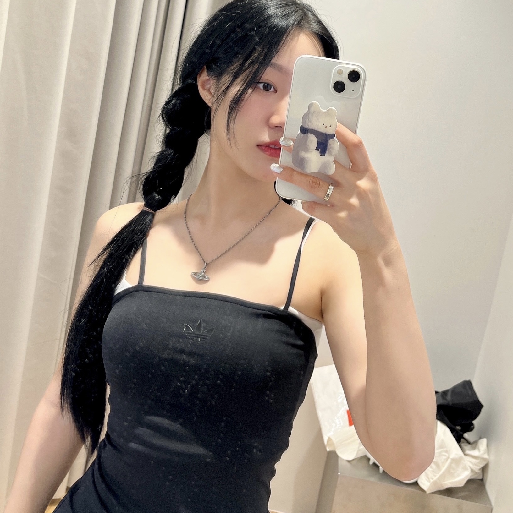 유ㄹb (@yu.rb_) 님의 게시물 | KREAM