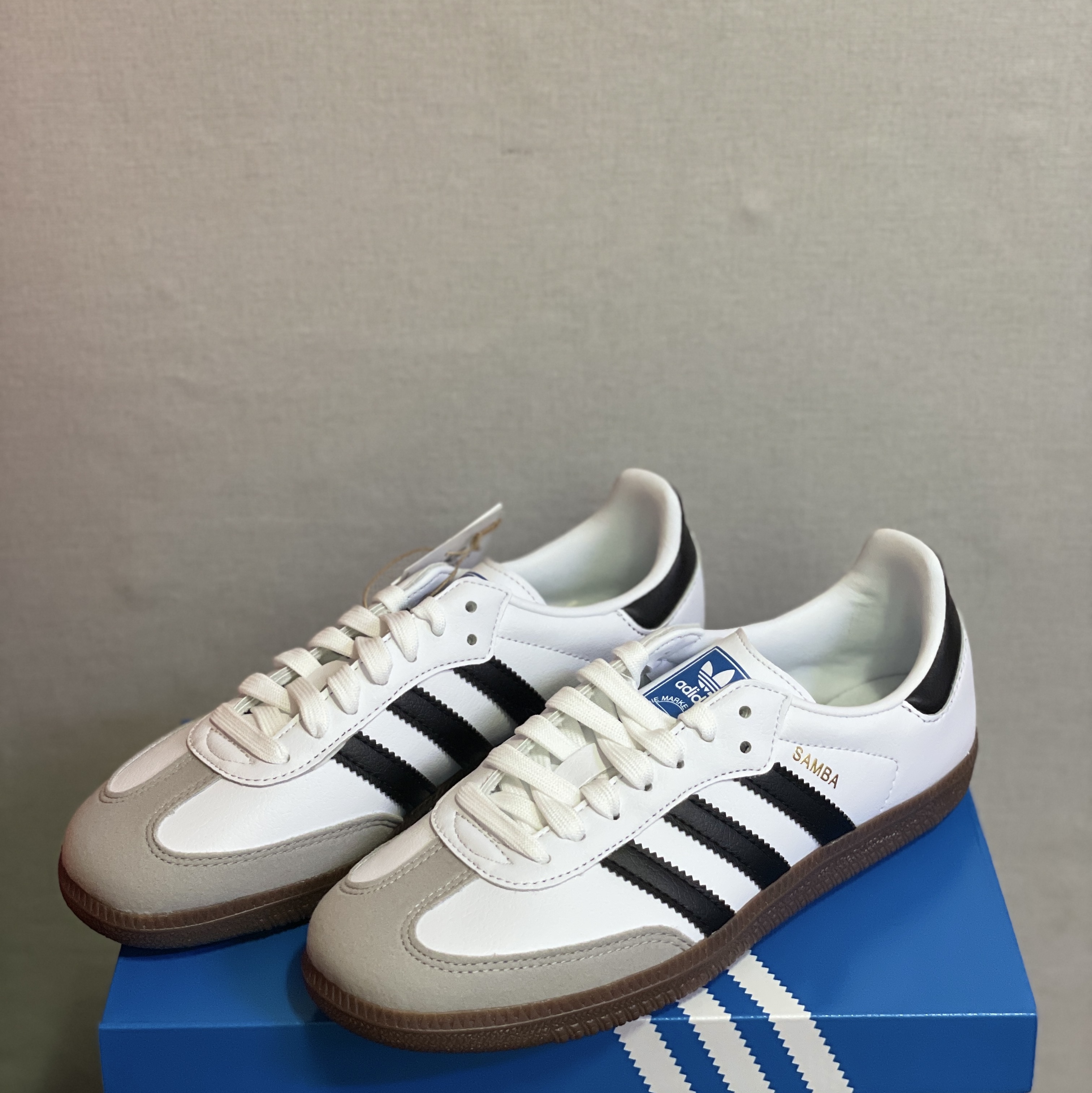 세마 (@gronring) 님의 게시물 | KREAM