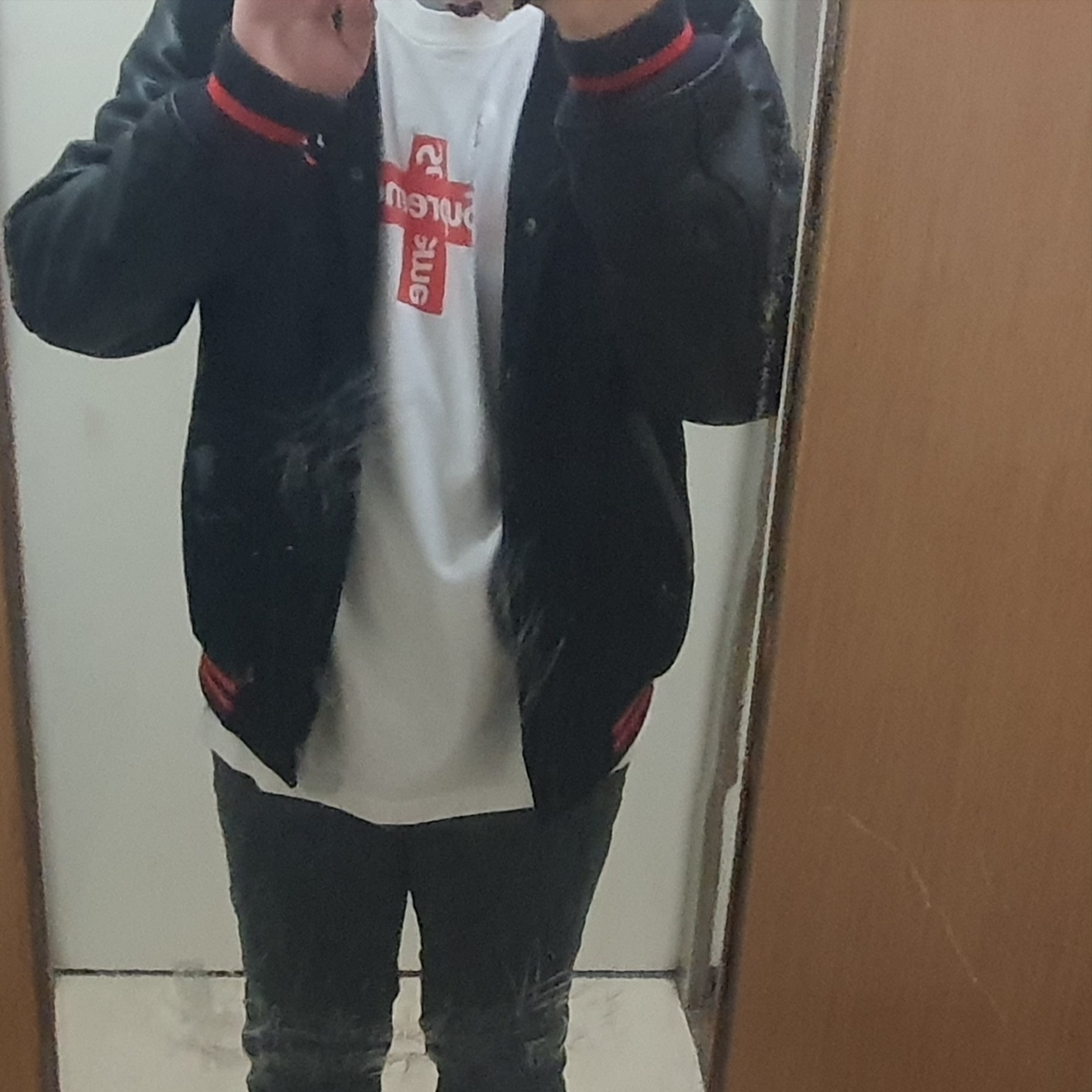 (@luv_yourself) 님의 게시물 | KREAM