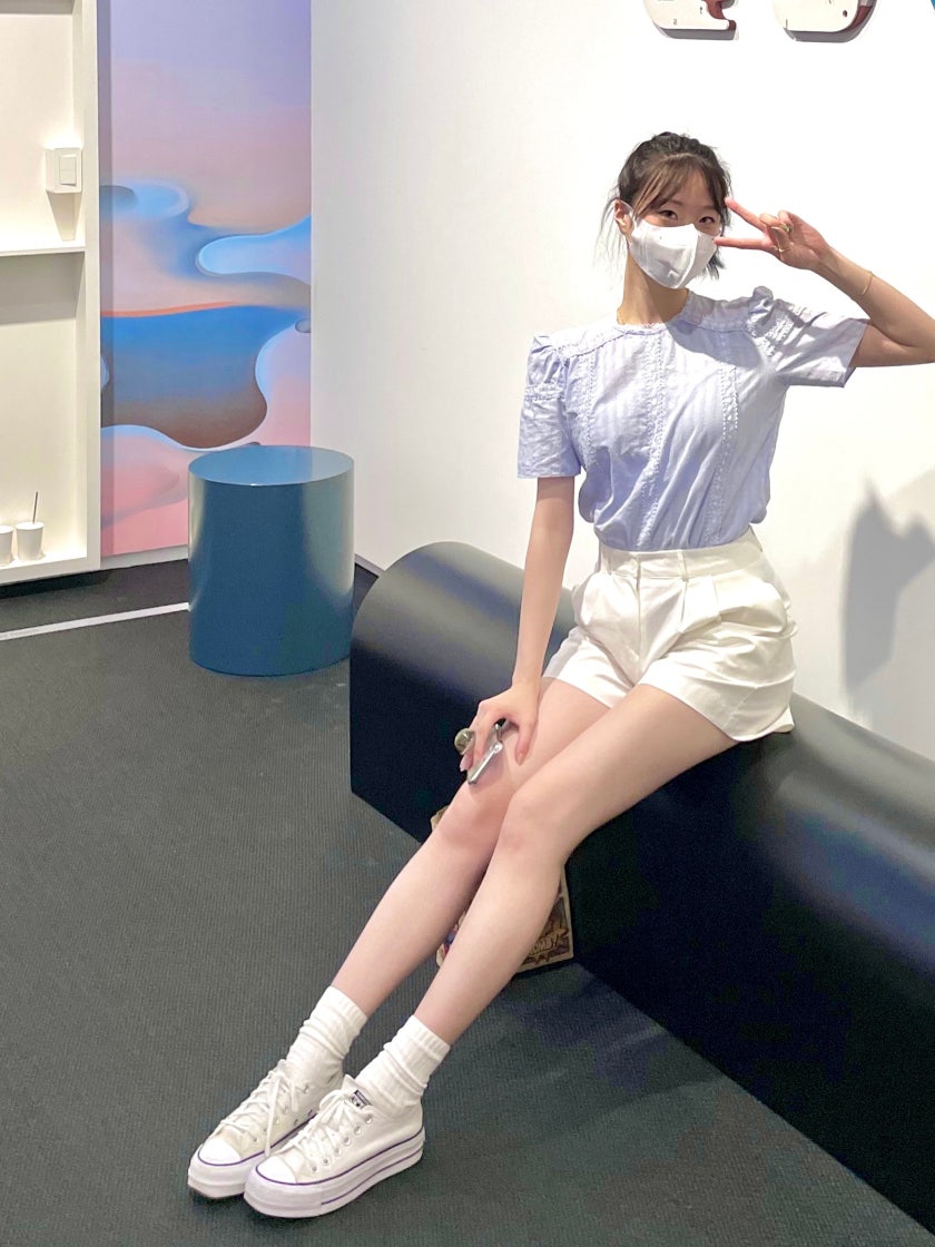 고먀미 올리는 사람 (@badgal_woni) 님의 게시물 | KREAM