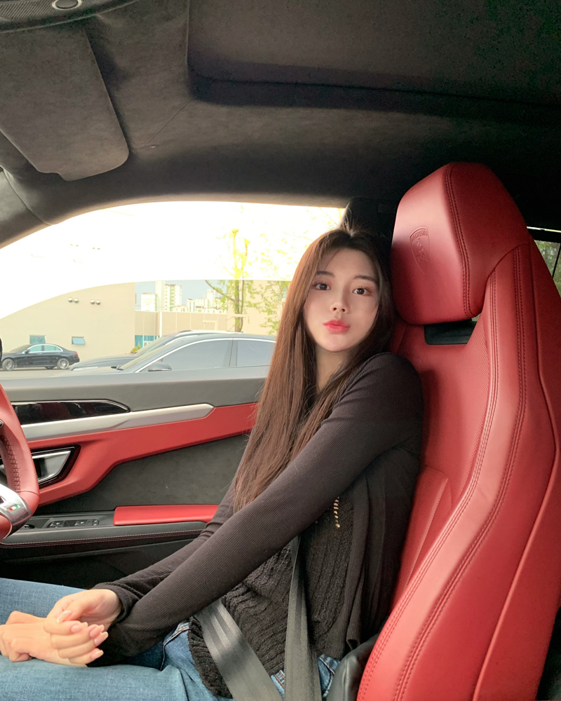 insta : k___sb (@k___sb) 님의 게시물 | KREAM