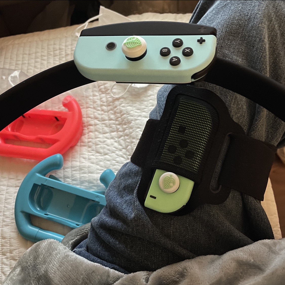 존예템 탐색기 (@zonyeah) 님의 게시물 | KREAM