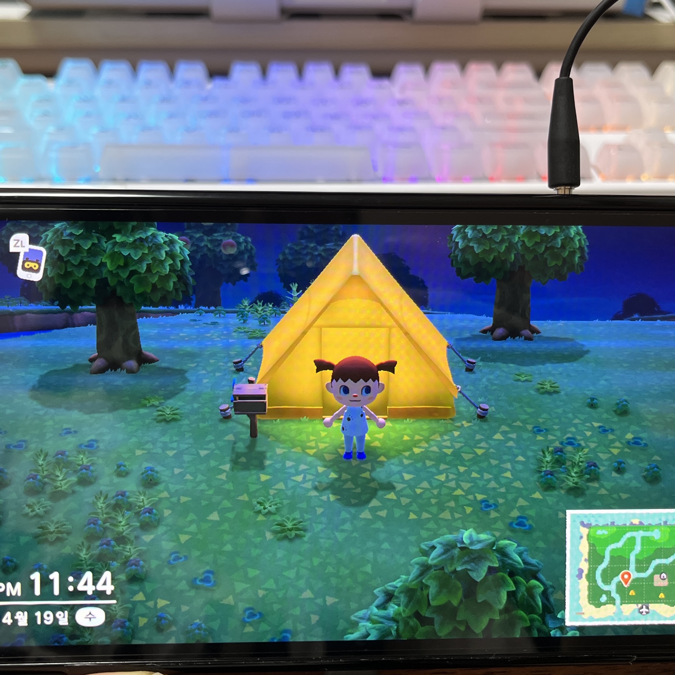 존예템 탐색기 (@zonyeah) 님의 게시물 | KREAM